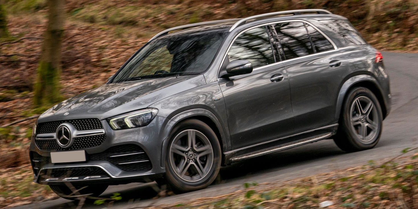 Mercedes GLE SUV Review 2023 | Performance & Pricing | carwow