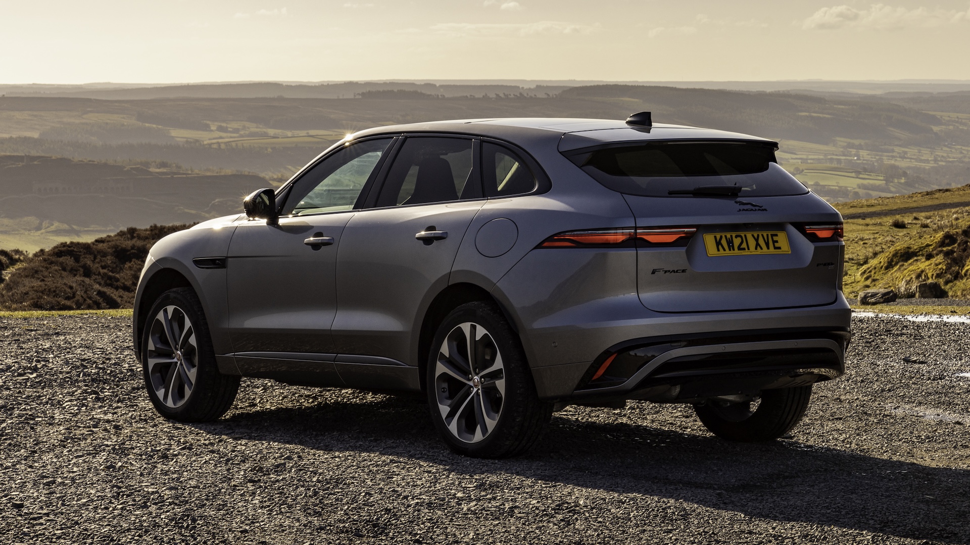 Jaguar F Pace Review 2025 Performance Pricing Carwow