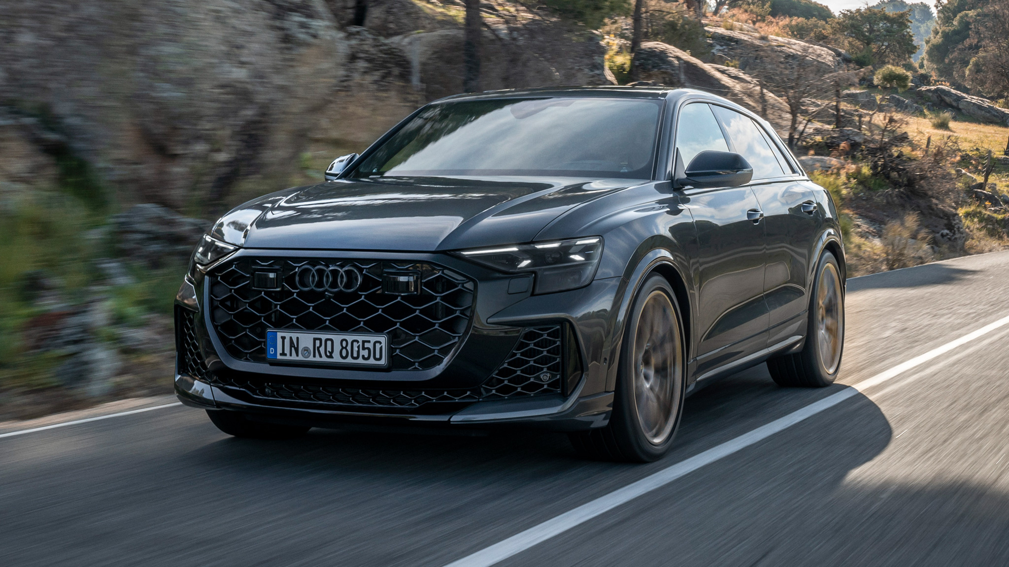 Precio Audi RS Q8 2025 | Prueba y opiniones | Carwow