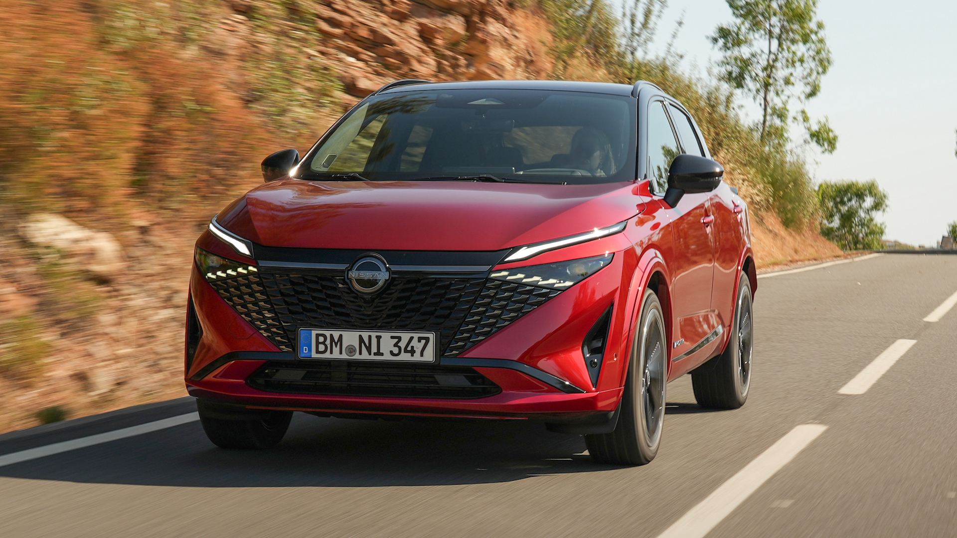 Nissan Qashqai Colours | Free & Paid Options | Carwow