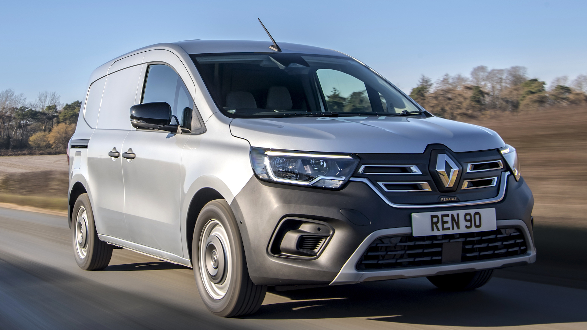 Renault Kangoo Review 2026 | Performance & Pricing | Carwow