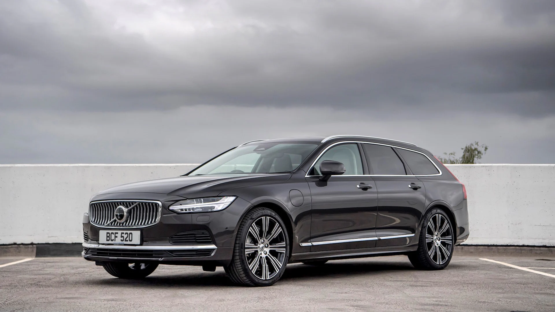 Volvo V90 Review