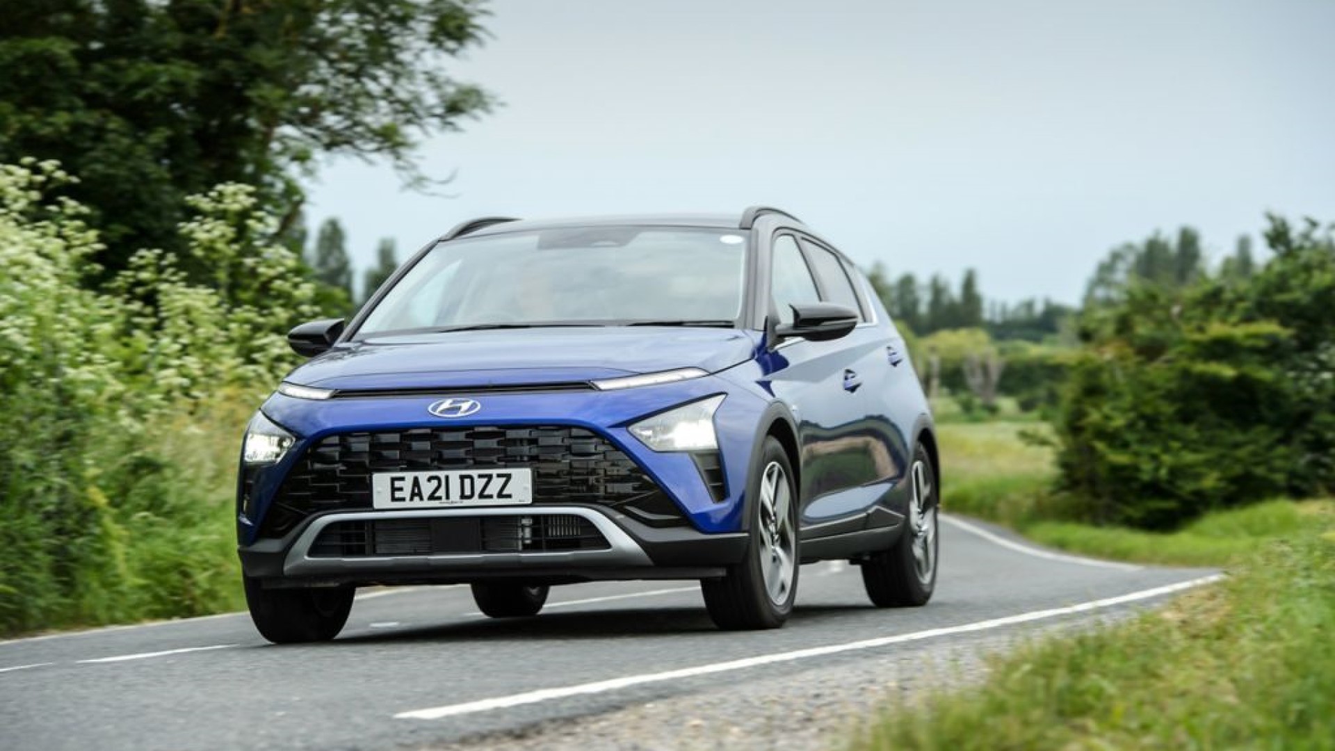 Hyundai Bayon Review 2025 | Price, Interior & Boot Space | Carwow