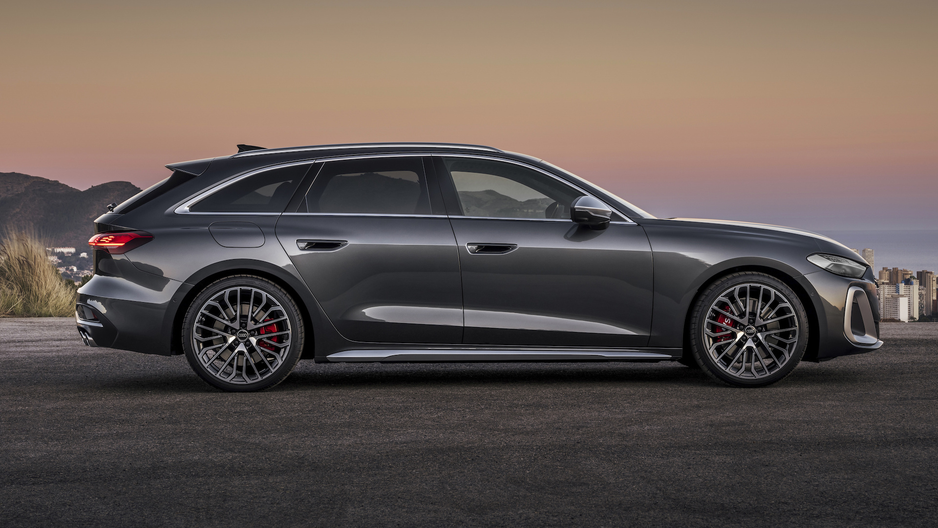 Audi S5 Avant Review 2025 | Performance & Pricing | Carwow