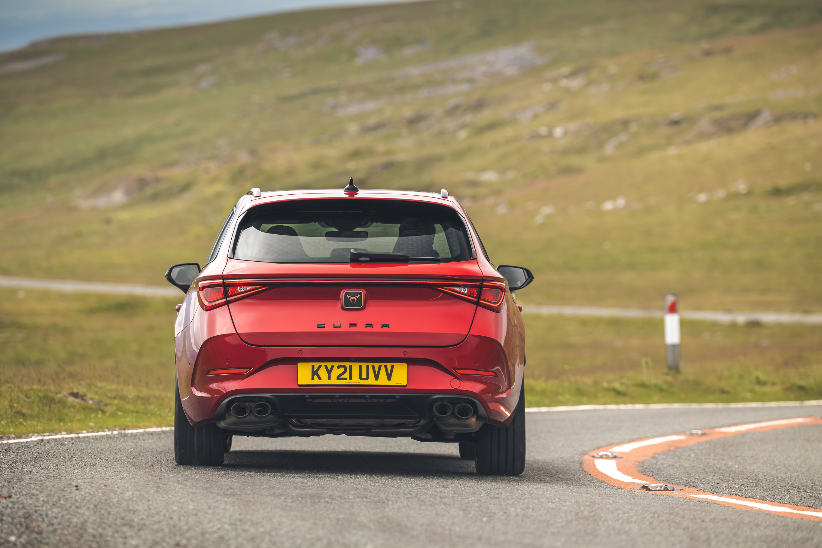 Cupra Leon Estate Review 2025 | Performance & Pricing | Carwow