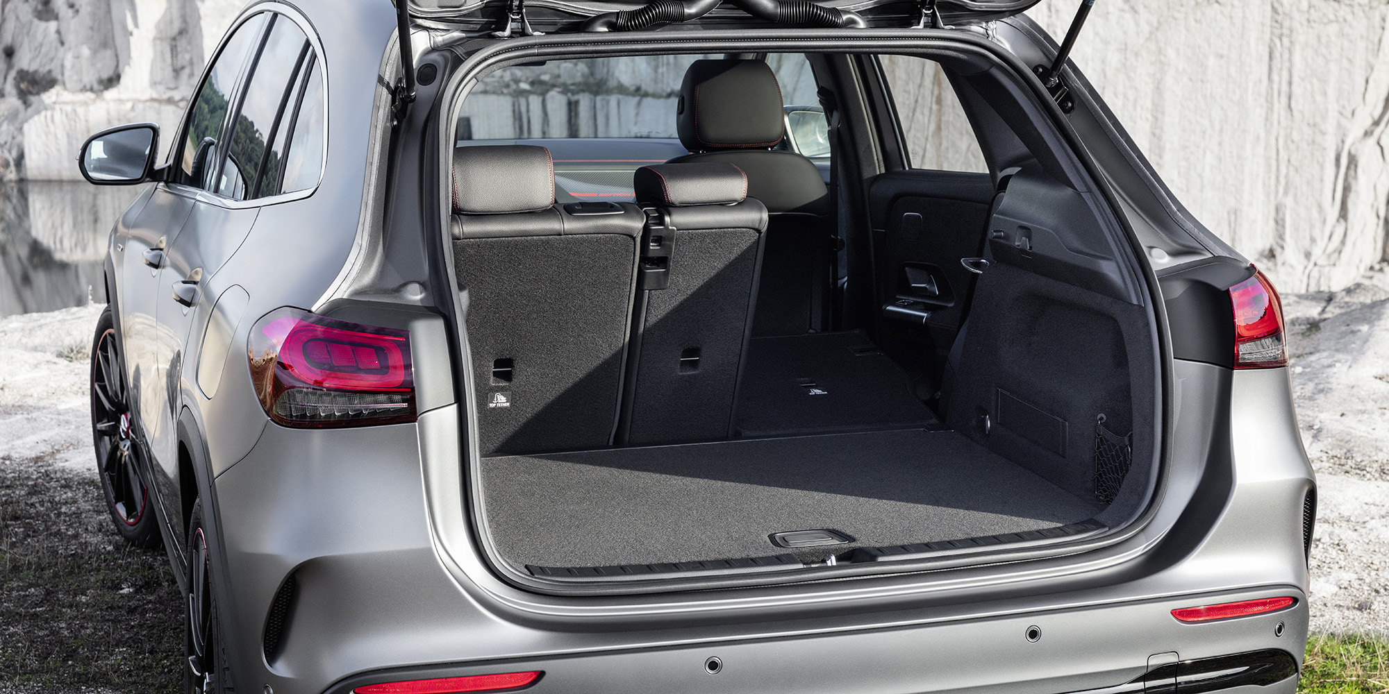 Mercedes GLA Review 2023 | Performance & Pricing | carwow