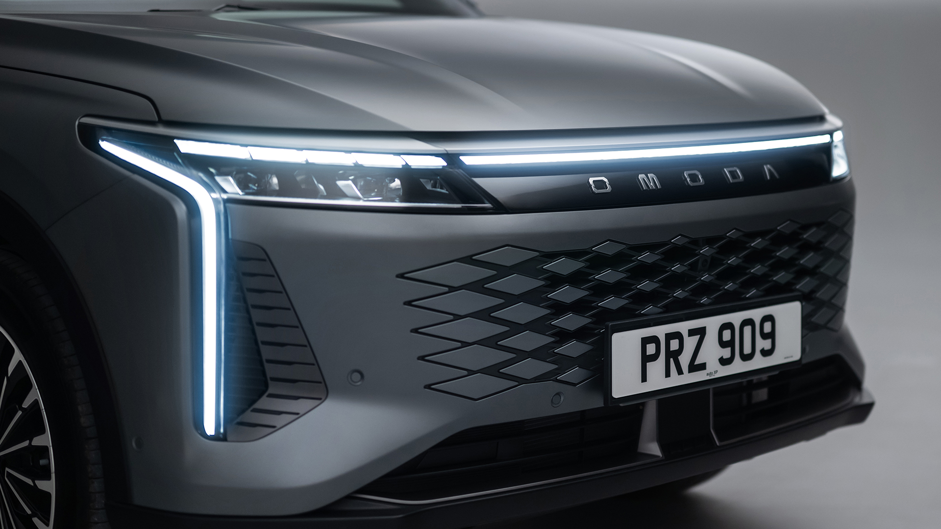 OMODA Omoda 9 Review 2025 | Performance & Pricing | Carwow