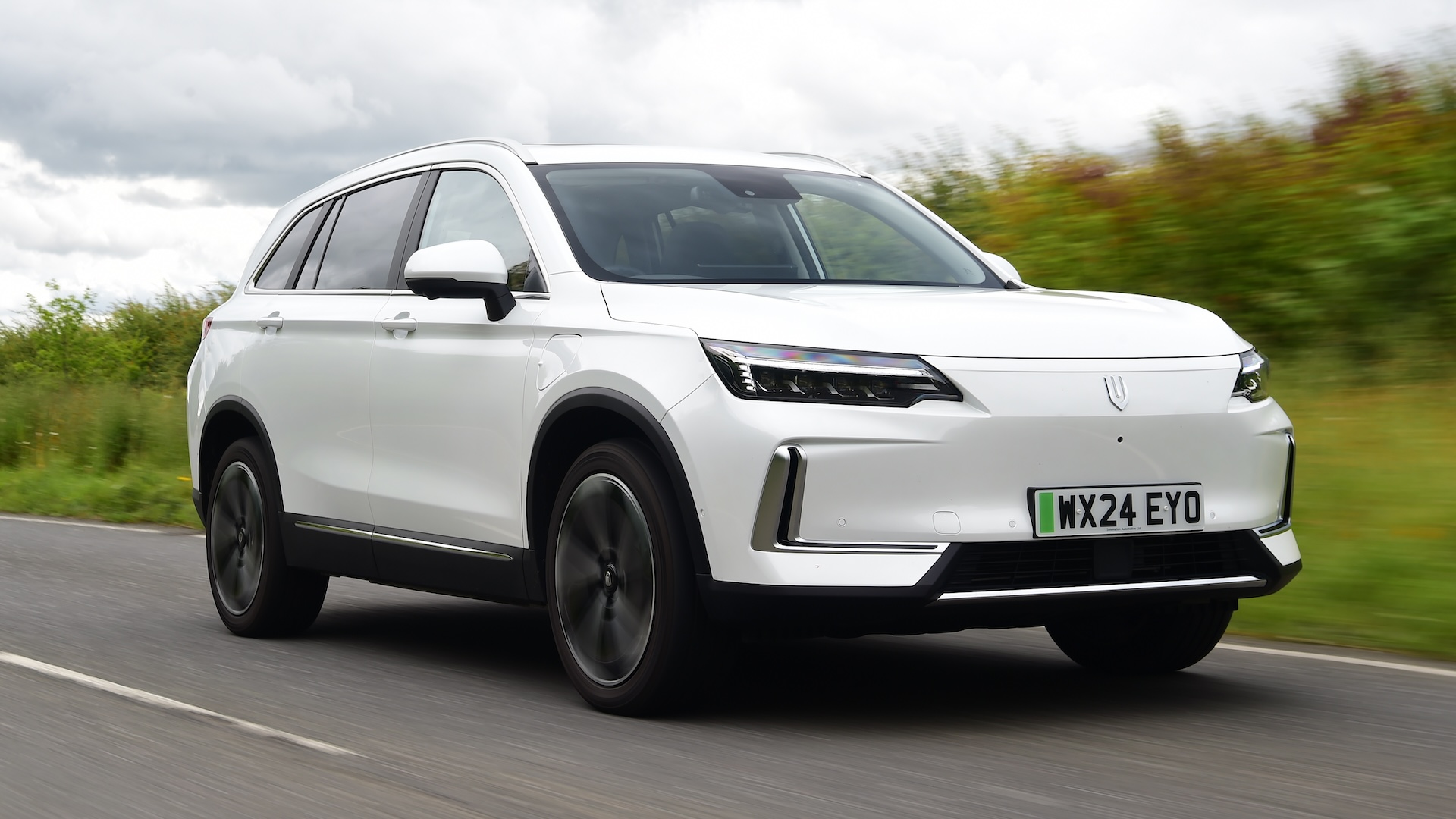 Skywell BE11 Review 2025 | Performance & Pricing | Carwow