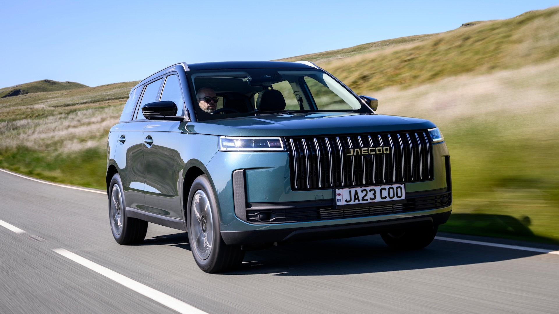 Jaecoo 5 Review 2025 | Performance & Pricing | Carwow