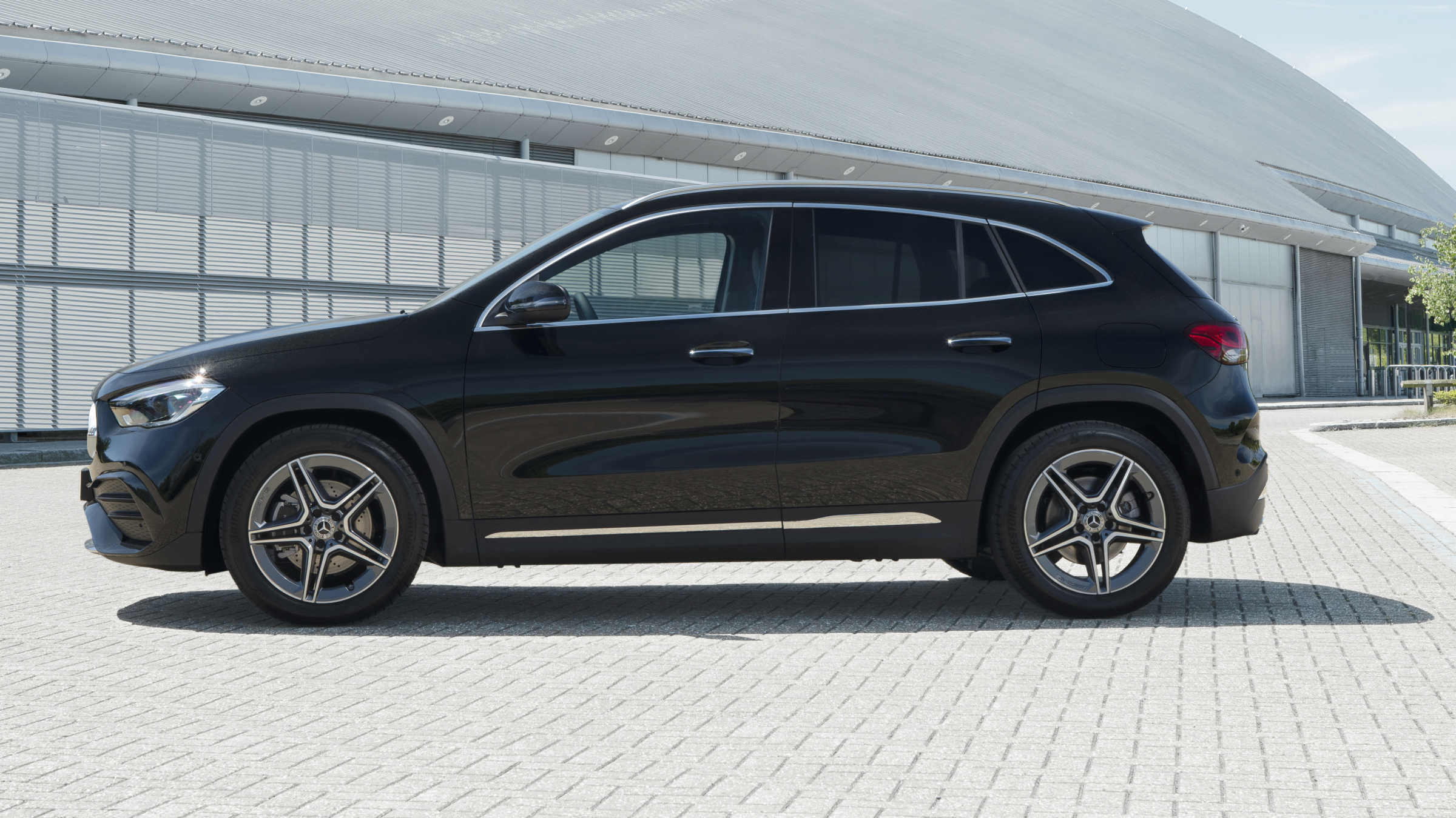 Mercedes GLA Review 2023 | Price, Interior & Boot Space | carwow