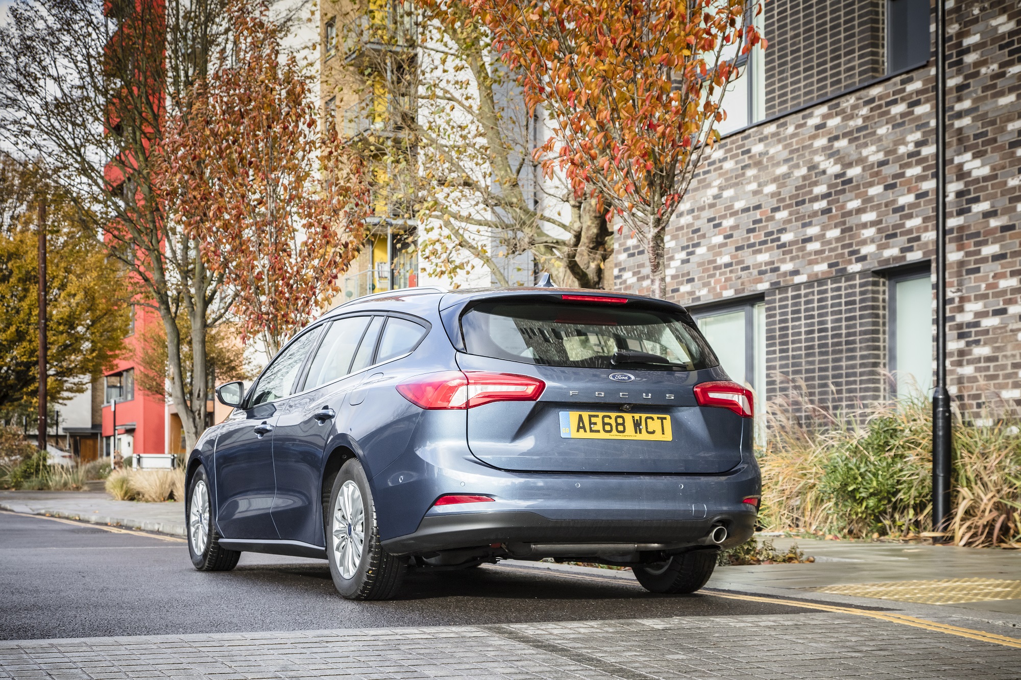 Ford Focus Estate Review 2024 | Performance & Pricing | Carwow