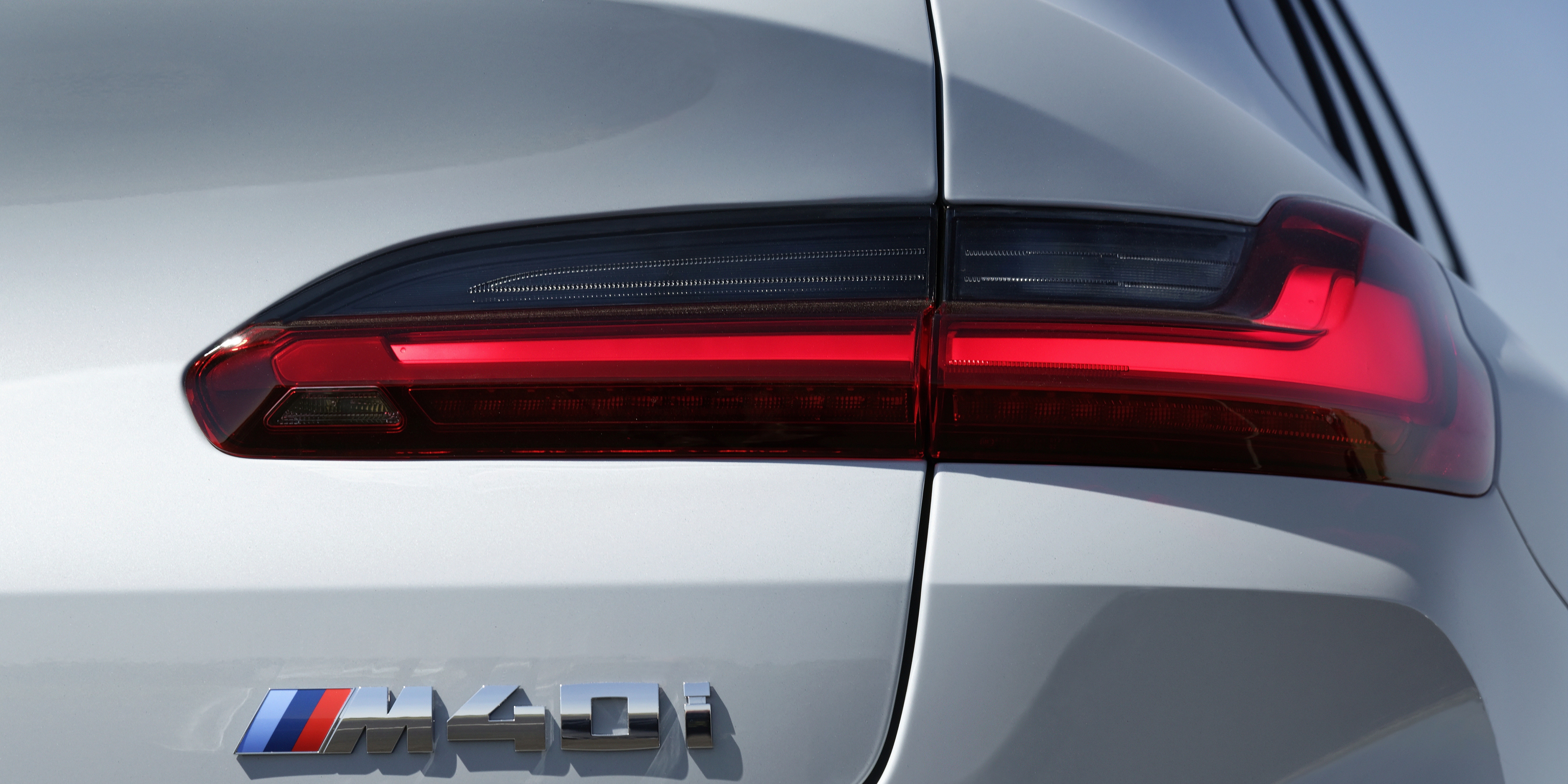 BMW X4 Review 2024 | Performance & Pricing | Carwow