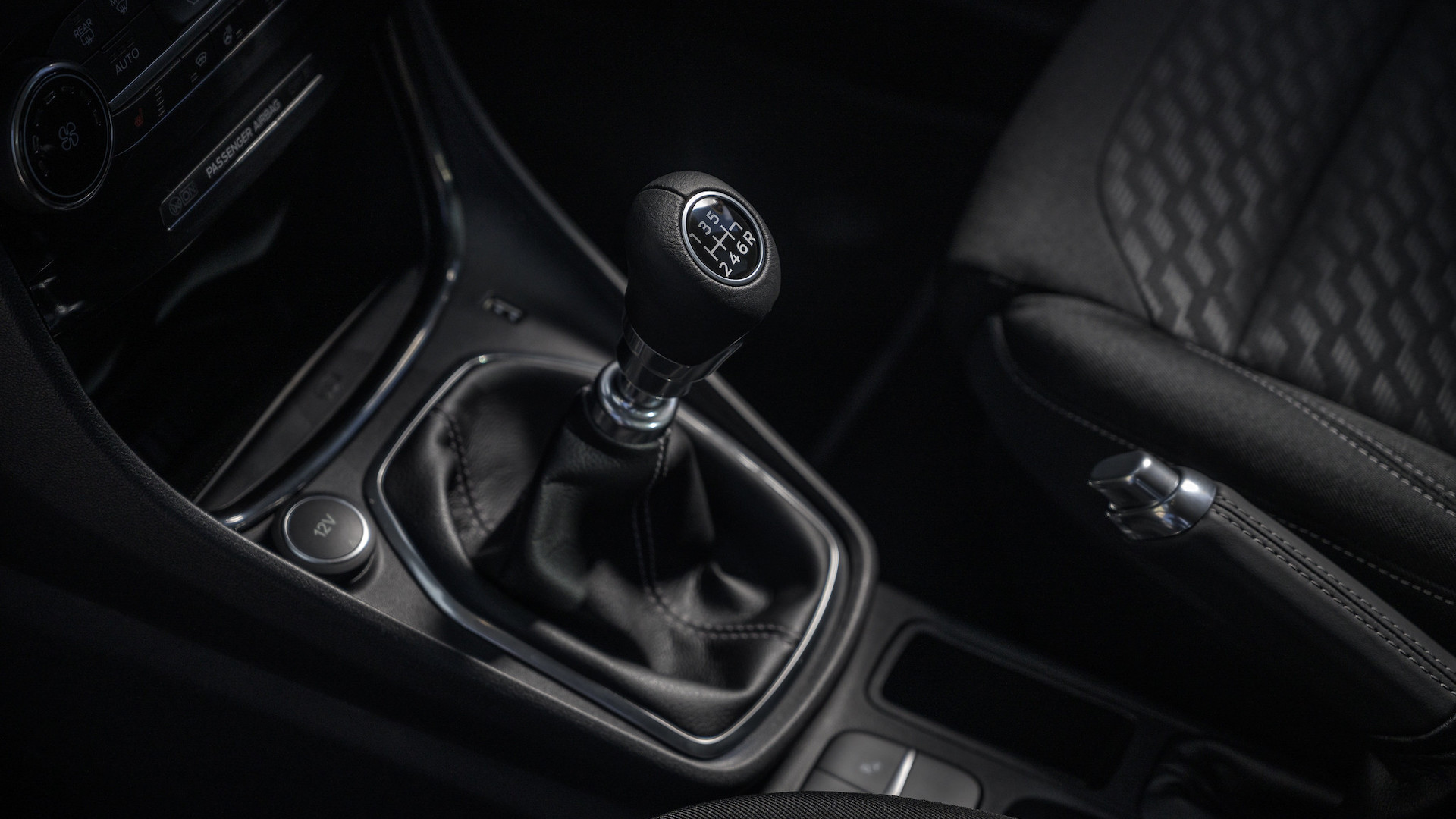 Ford Puma Review 2024 | Price, Interior & Boot Space | Carwow