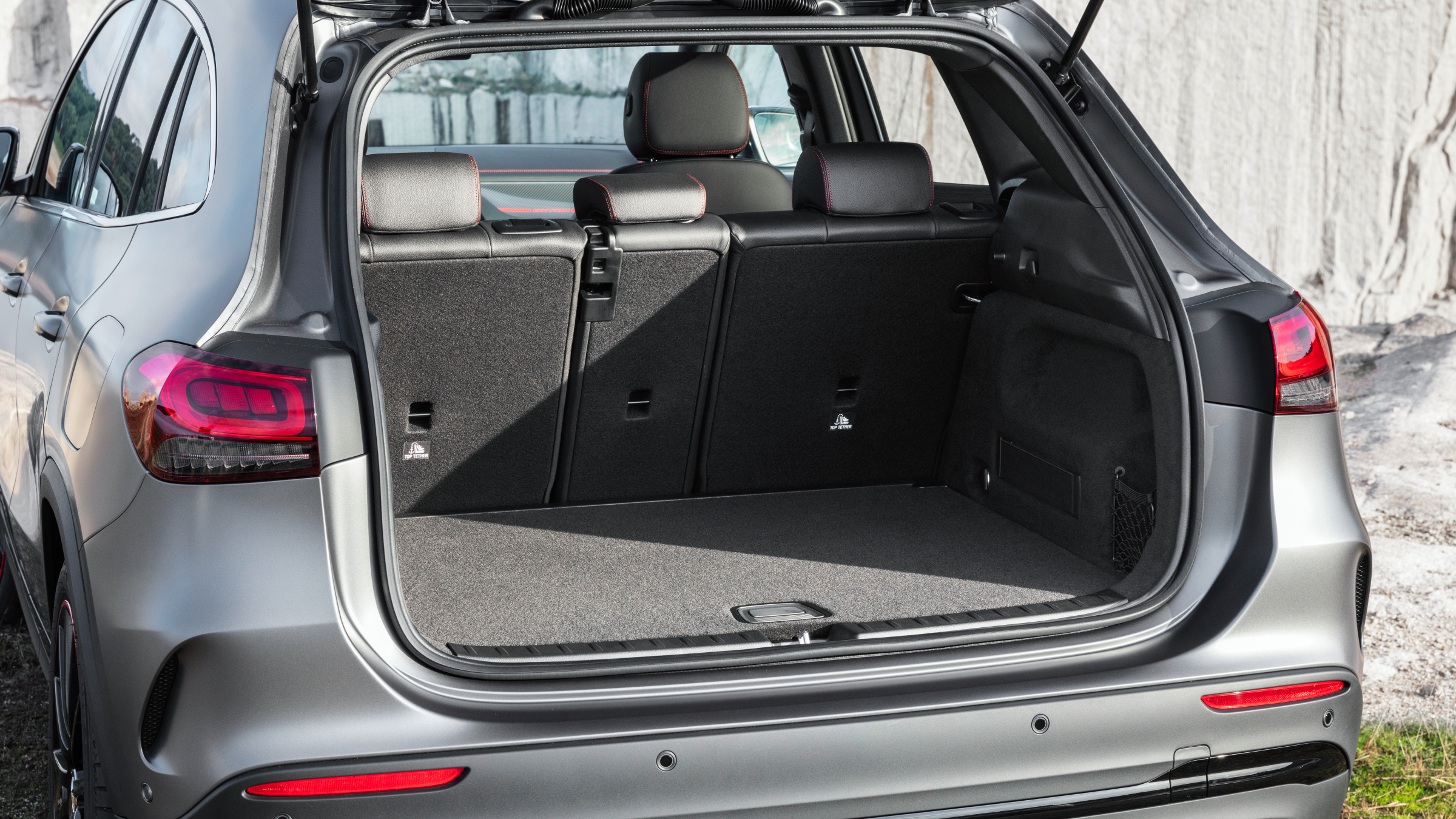 Mercedes GLA Review 2023 | Performance & Pricing | carwow