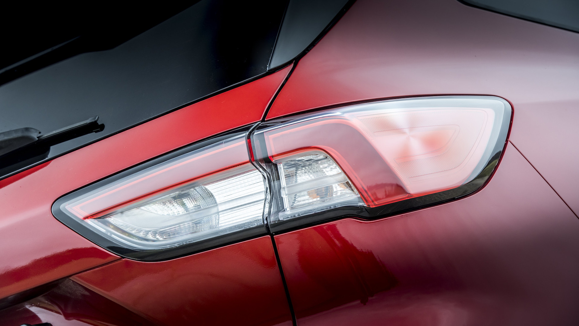 Ford Kuga Review 2025 | Interior, Boot Space & Price | Carwow