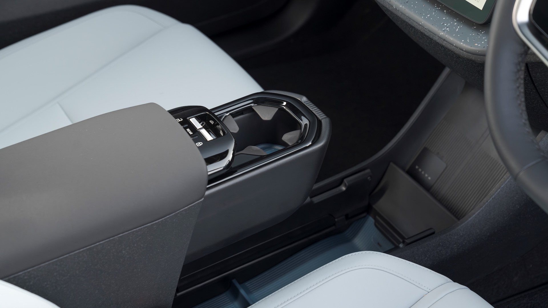 Volvo EX30 Review 2024 | Range, Price & Interior | Carwow