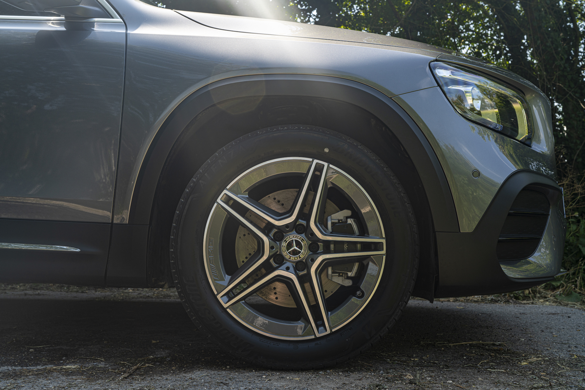 Mercedes GLB Review 2023 | Performance & Pricing | carwow