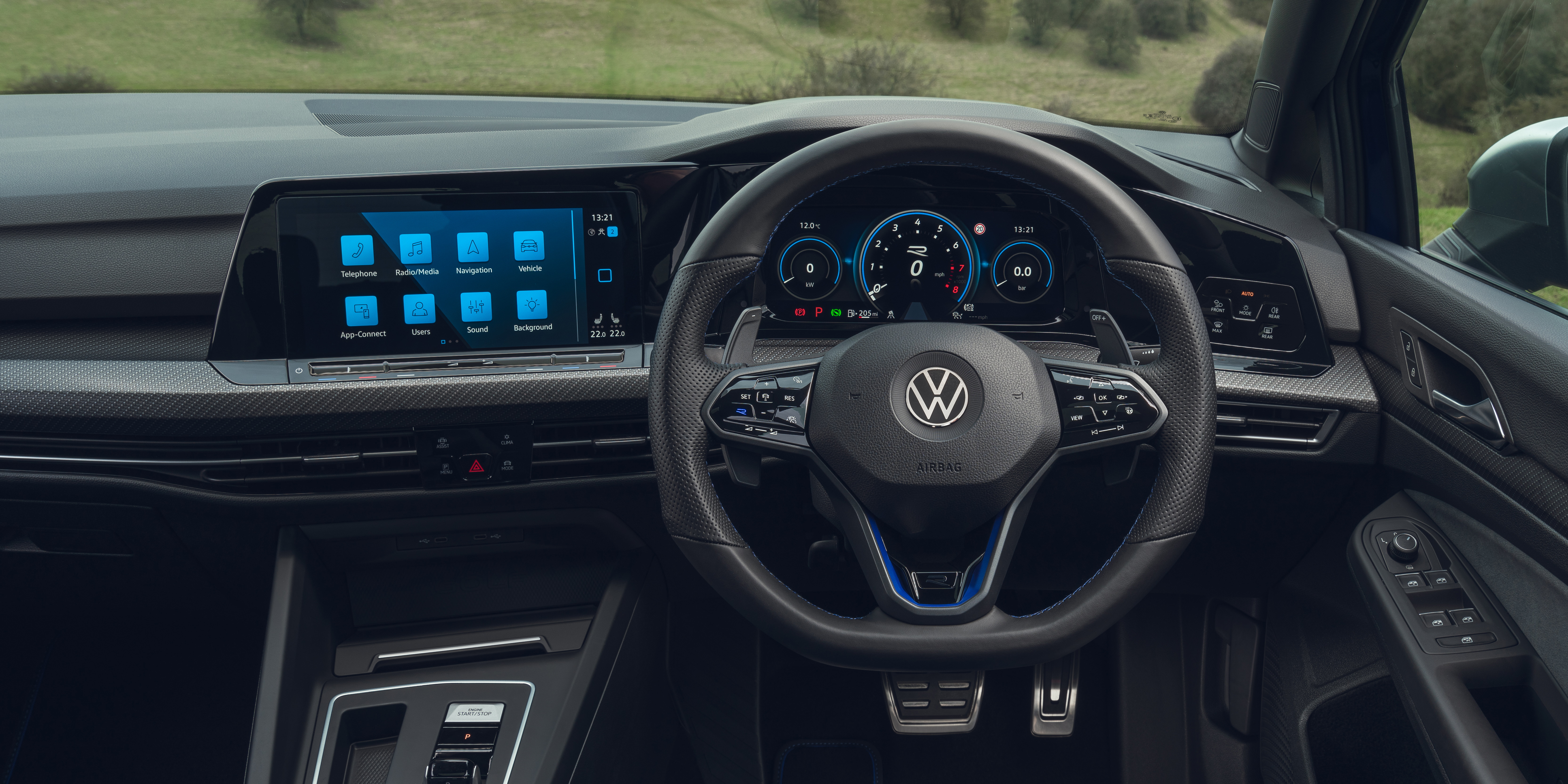 VW Golf R Review 2025 | Price, Interior & Performance | Carwow