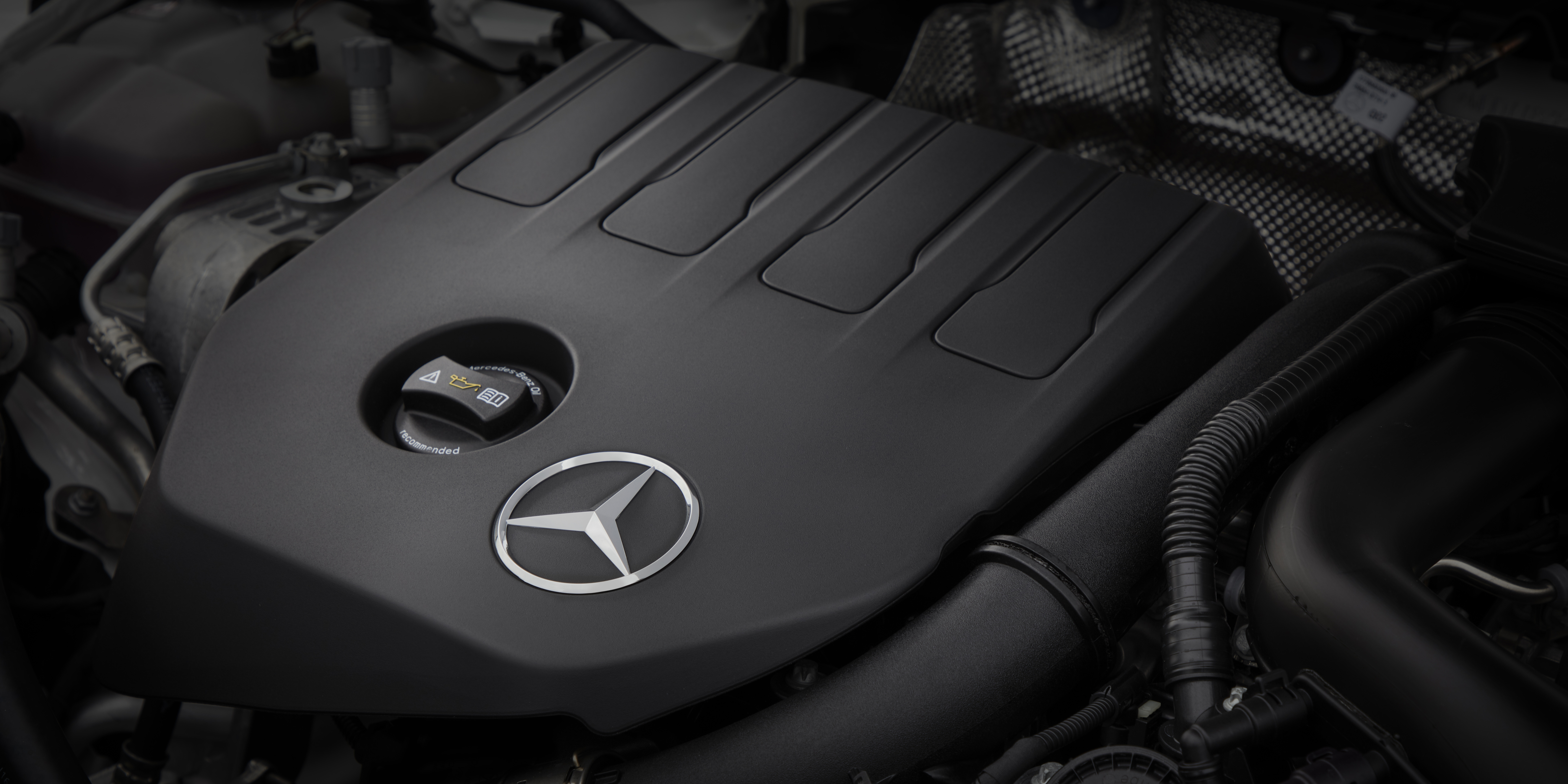 Mercedes-Benz CLA Review 2024 | Performance & Pricing | Carwow