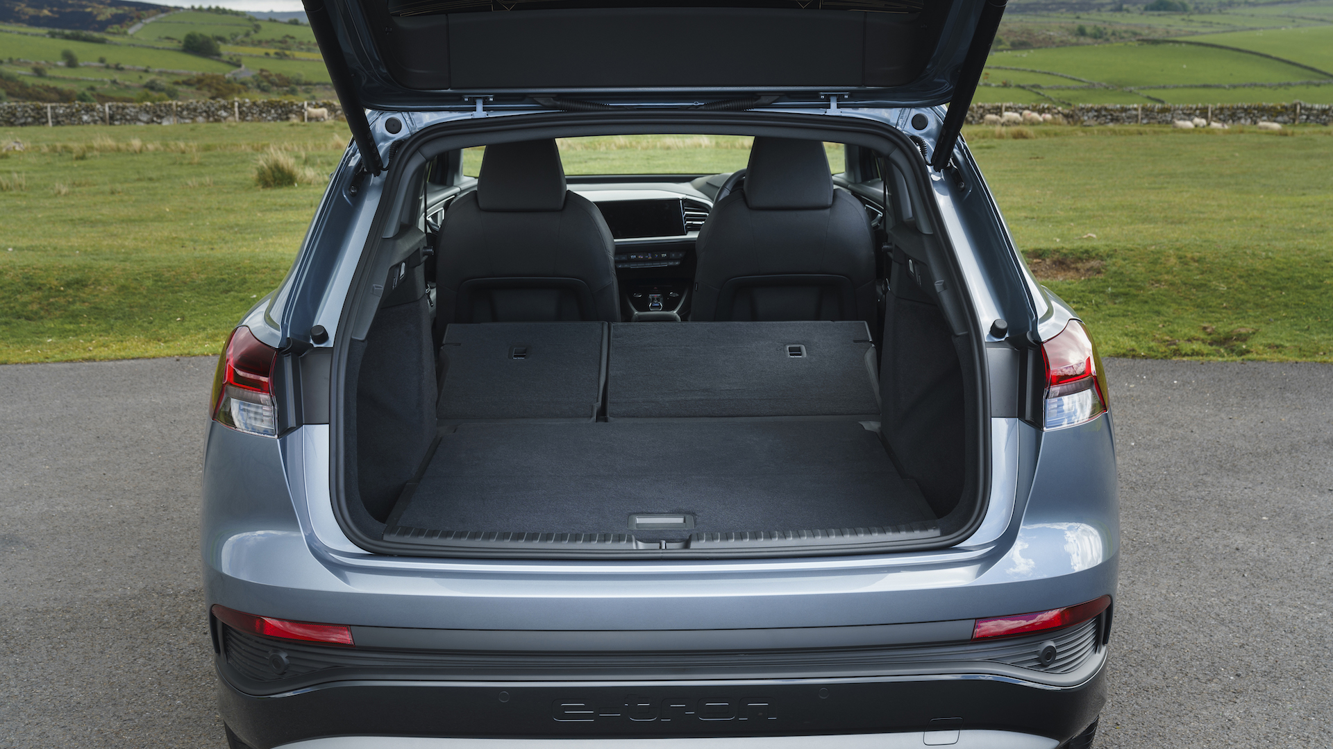 Audi Q4 e-tron Review 2024 | Range, Interior & Price | Carwow