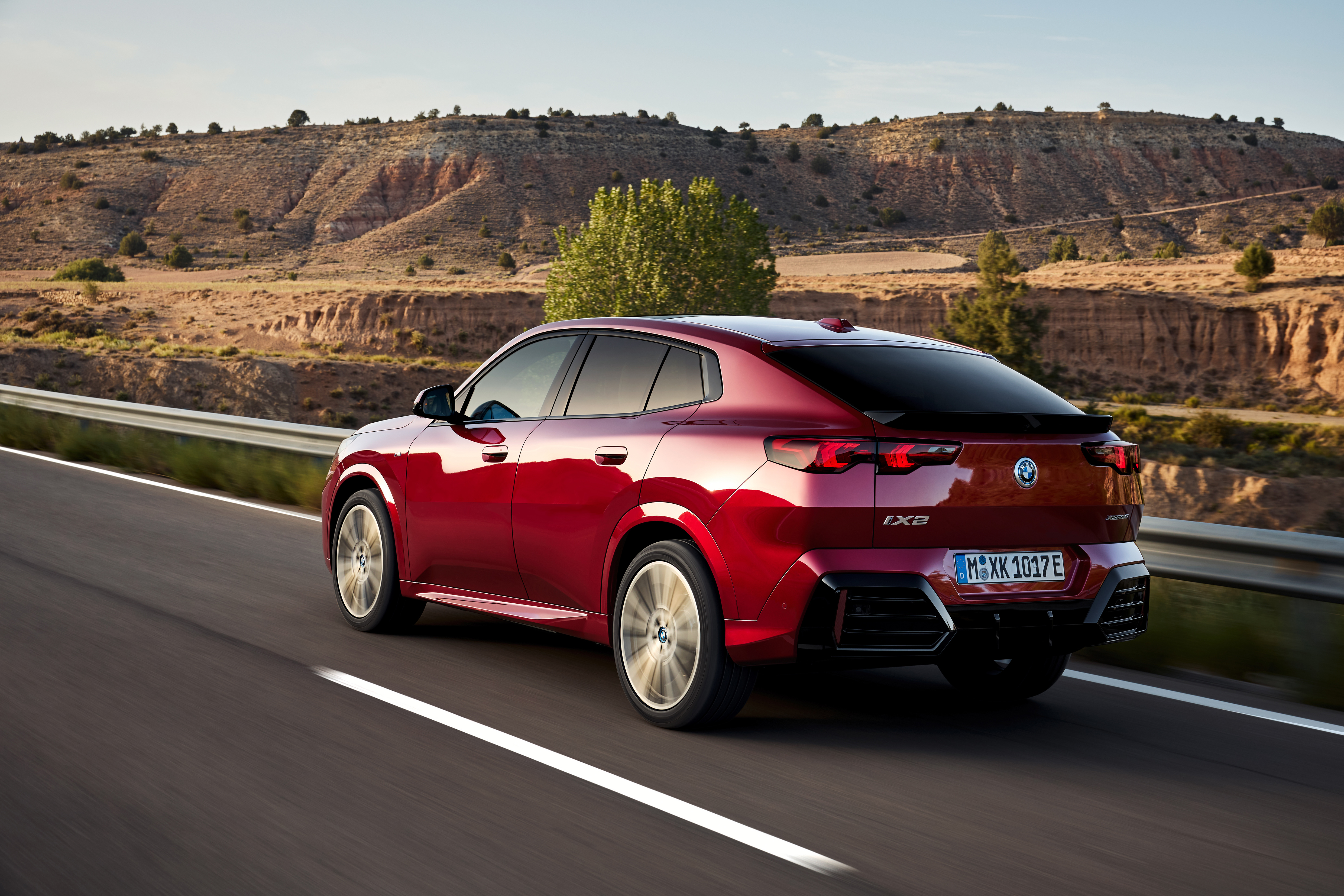 BMW iX2 Review 2024 | Performance & Pricing | carwow