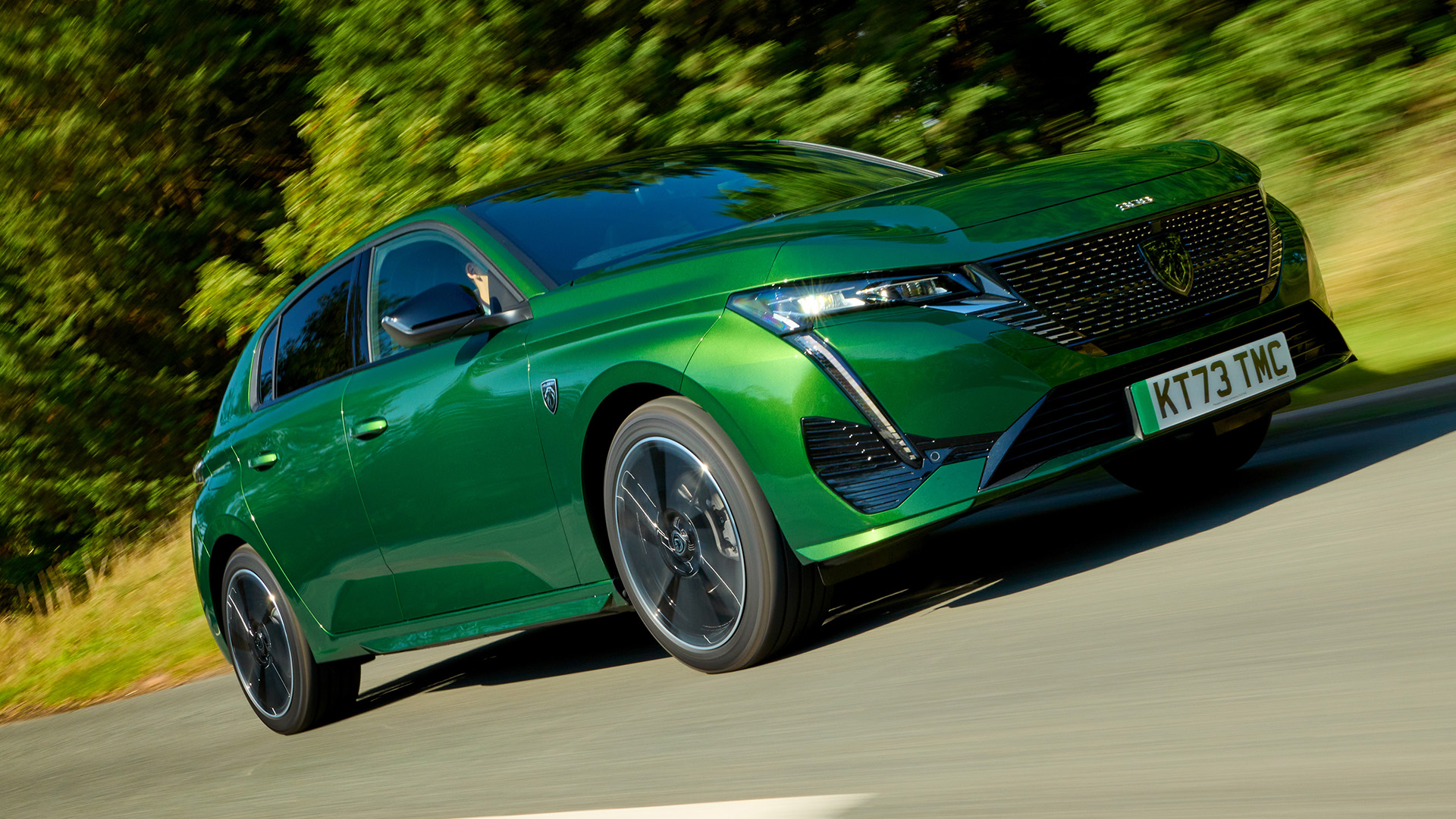 Peugeot e-308 Review 2025 | Performance & Pricing | Carwow