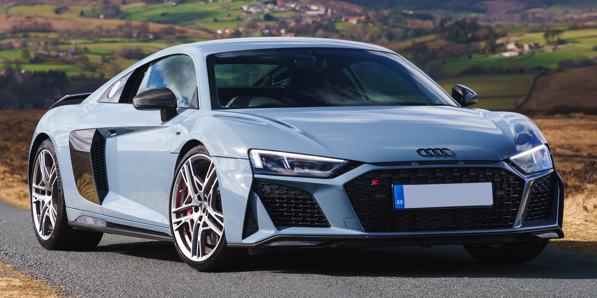Audi R8 Review 2024 | Price, Interior, Engines & Performance | Carwow