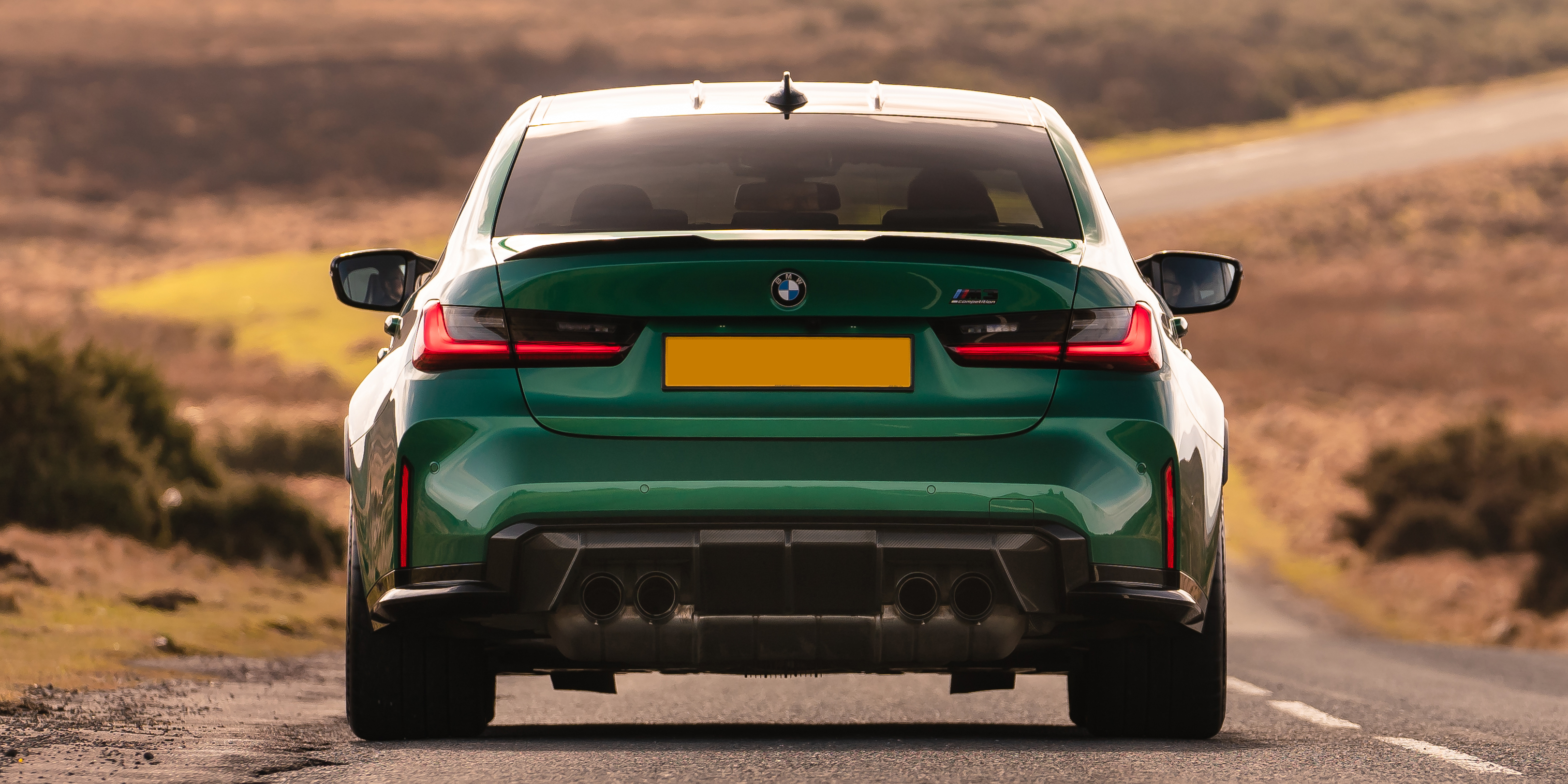 BMW M3 Review 2023 | Performance & Pricing | carwow