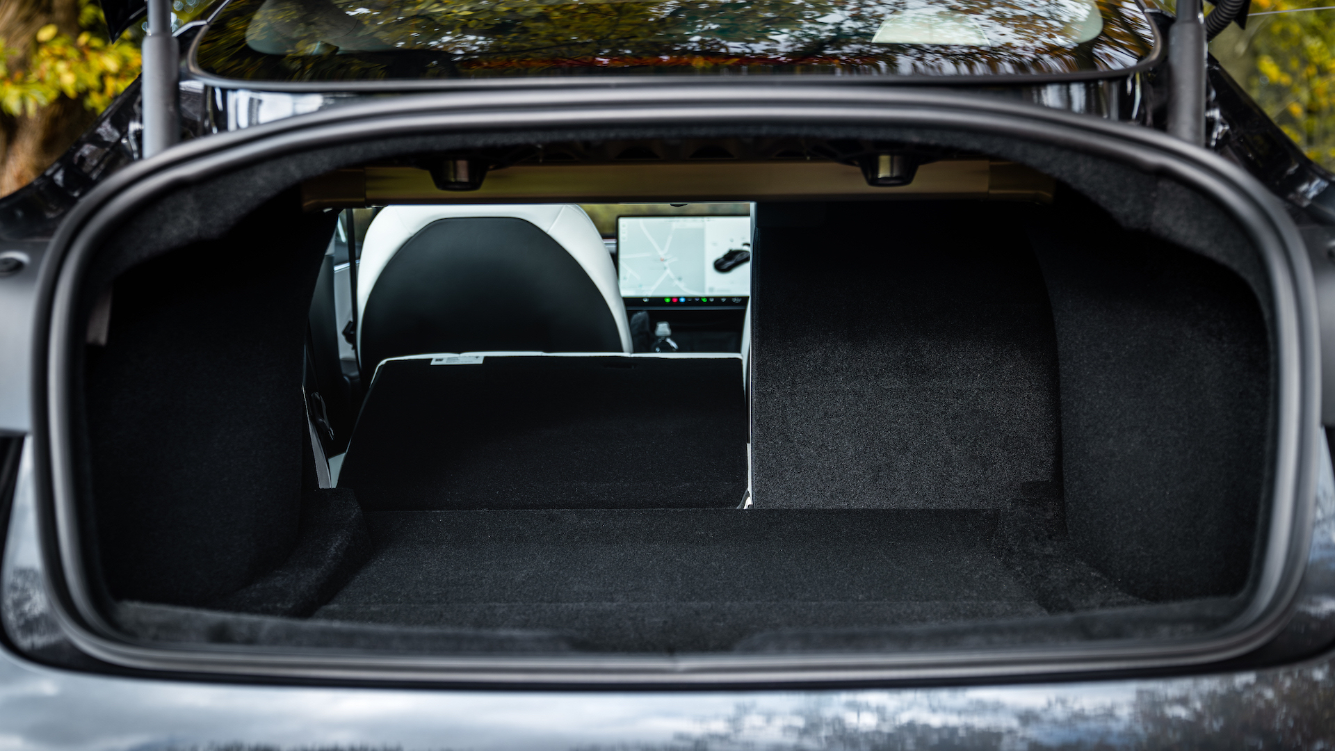 Tesla Model 3 Review 2025 | Price, Interior & Range | Carwow