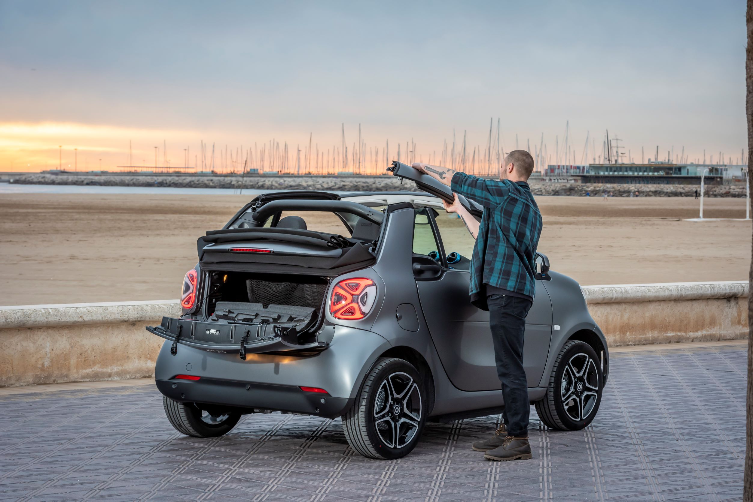 Smart eq fortwo ev store