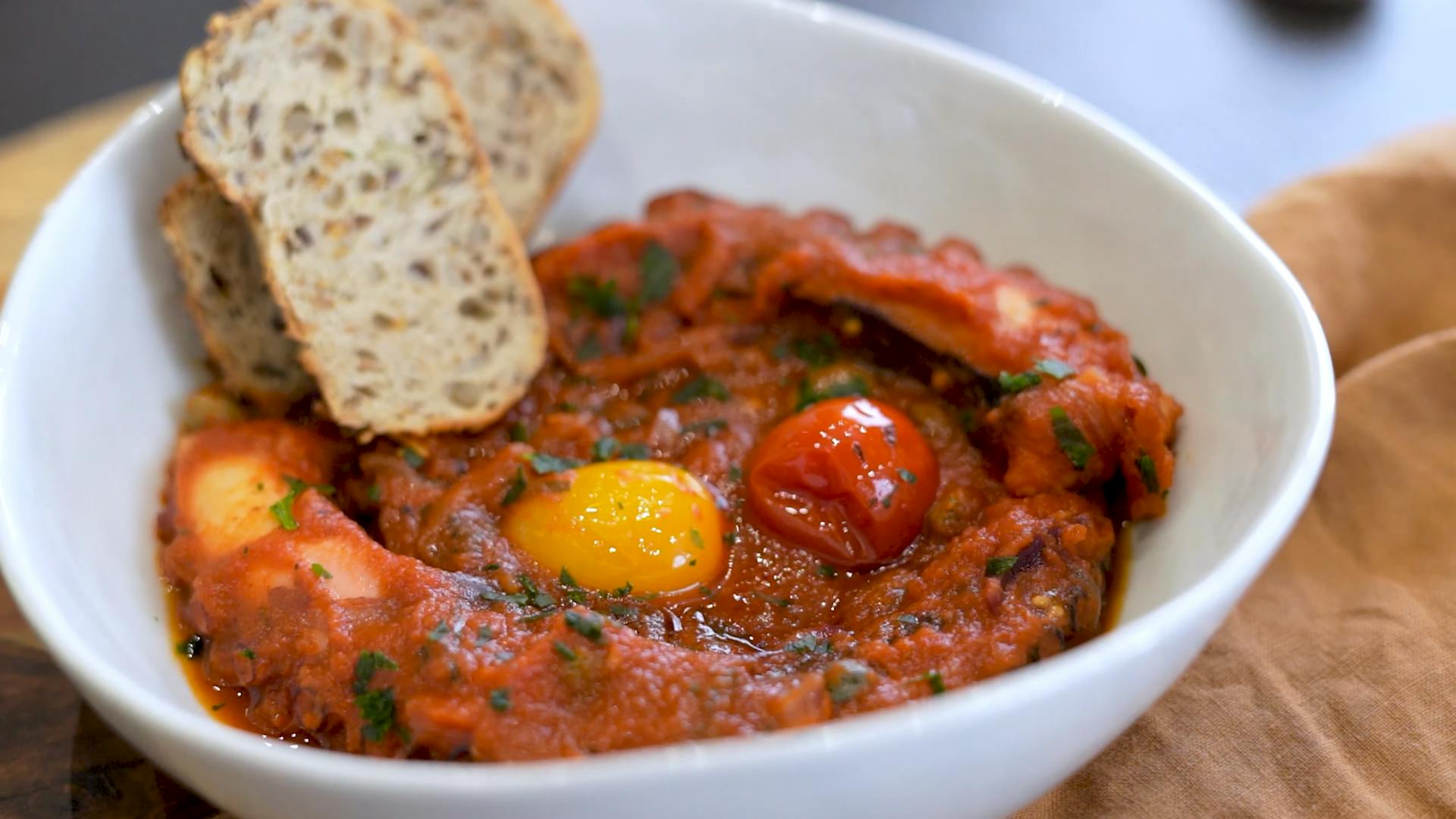 Recipe - Octopus Tentacles in Tomato Sauce | Casinetto