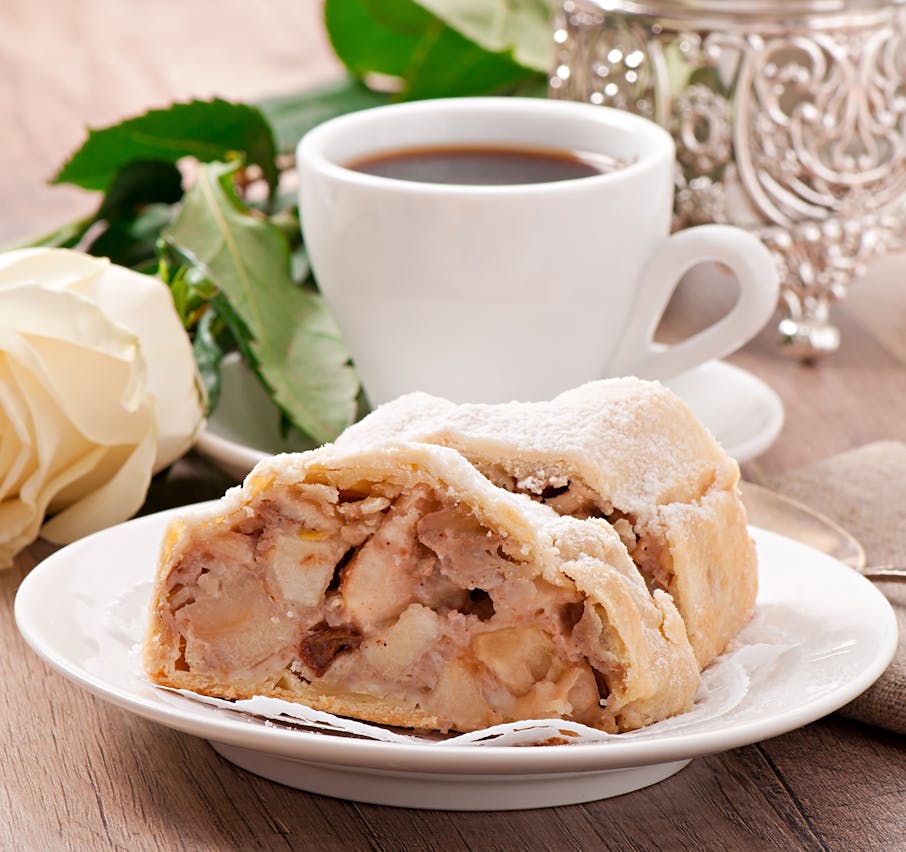 Recipe - Apple Strudel | Casinetto