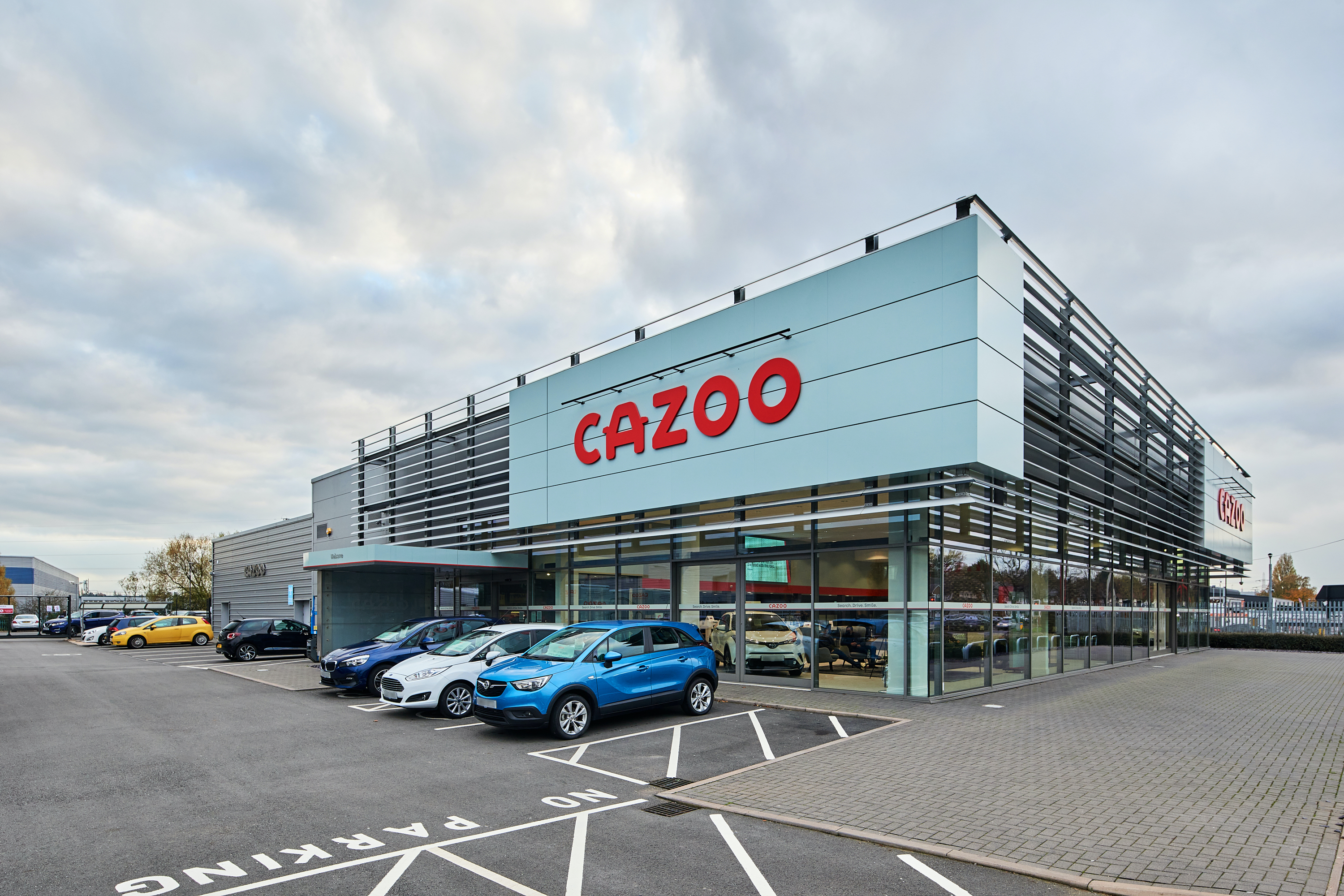 Sell my car: Get a free, instant online offer | Cazoo