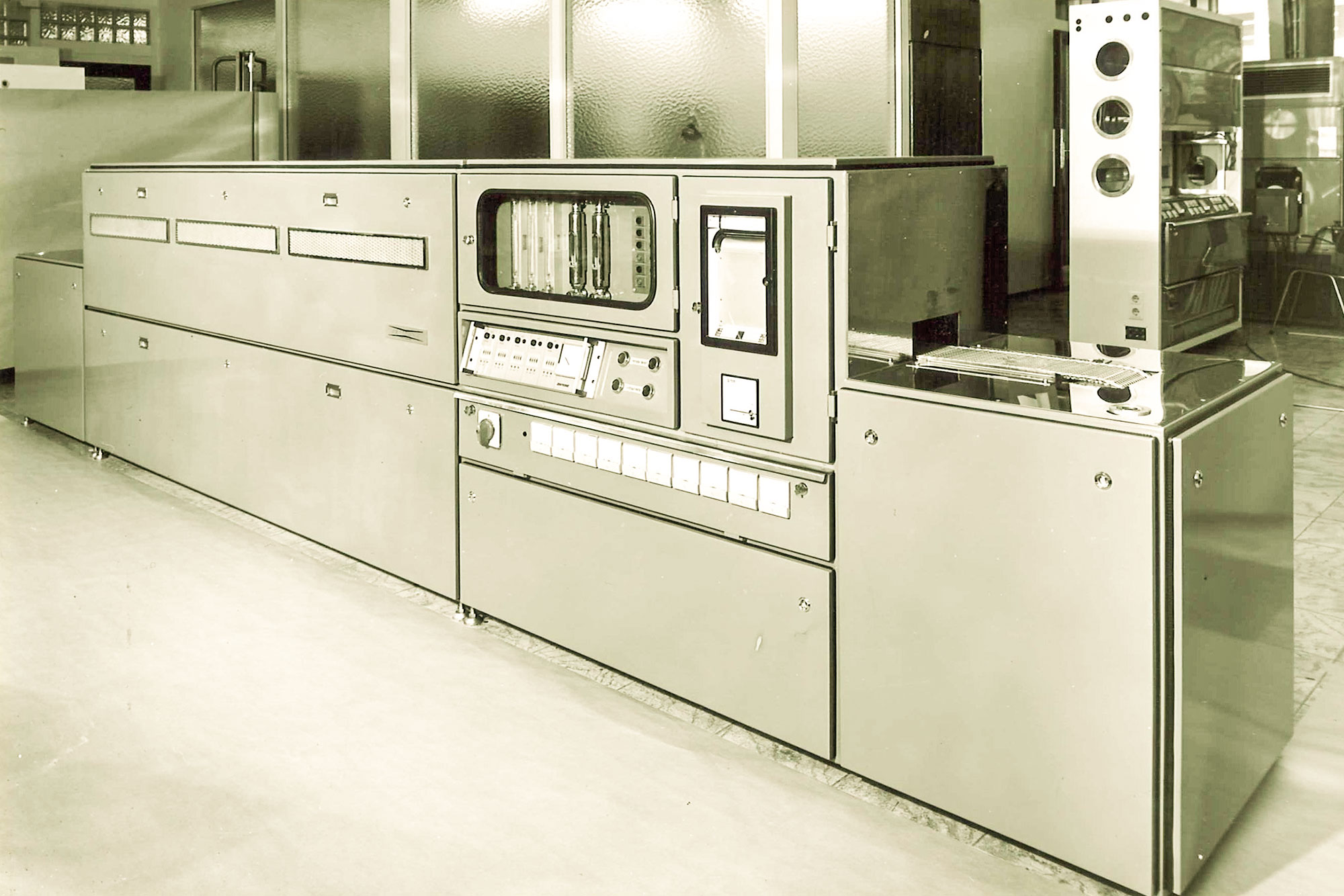 公司 | centrotherm