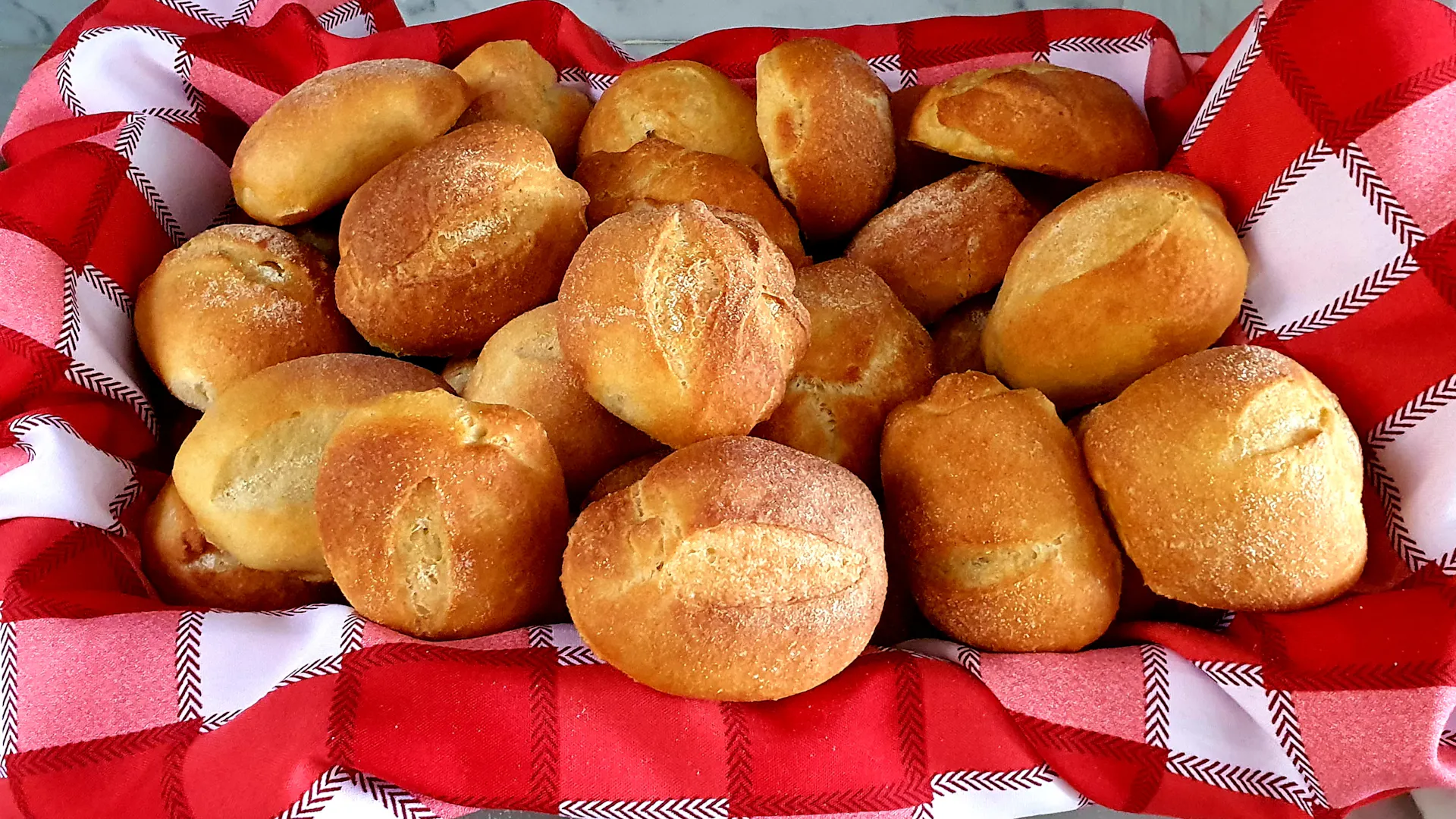 Italian Semolina Bread: Traditional Homemade Recipe