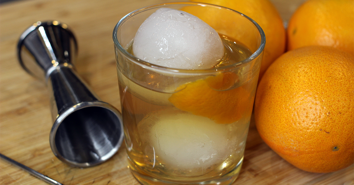 We Made This Old Fashioned Cocktail With Gin And It Tastes Amazing ...