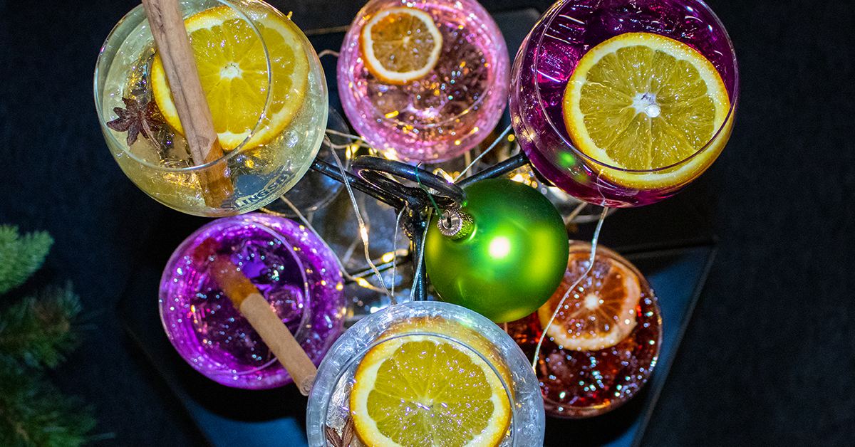 The Best Way To Serve Guests Gin This Christmas Is On A Tree - Craft ...