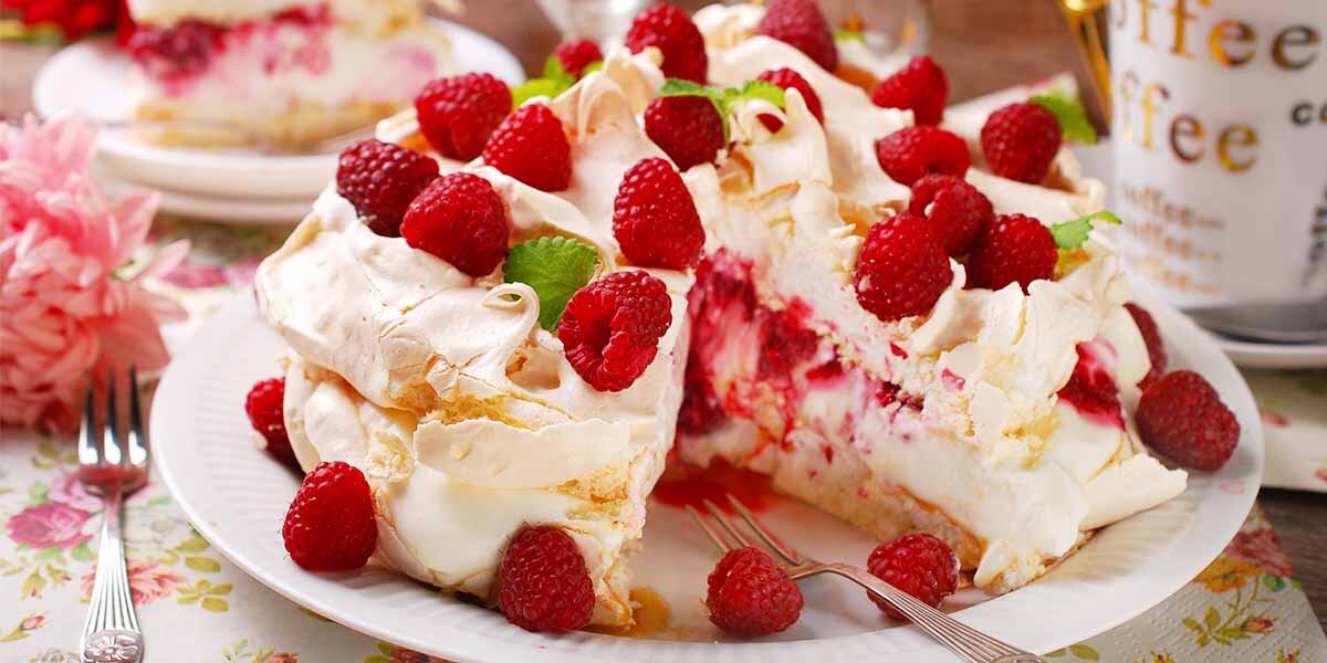 Raspberry ripple gin pavlova is all our dessert dreams come true ...