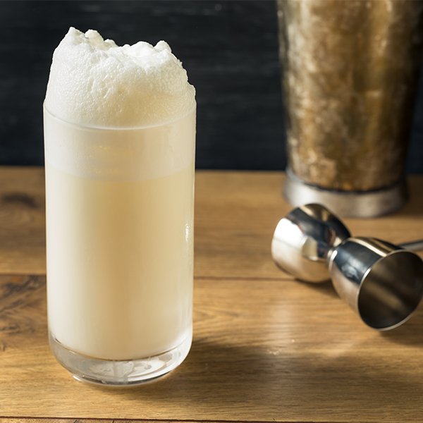 Everything you need to know about the classic Gin Fizz cocktail ...
