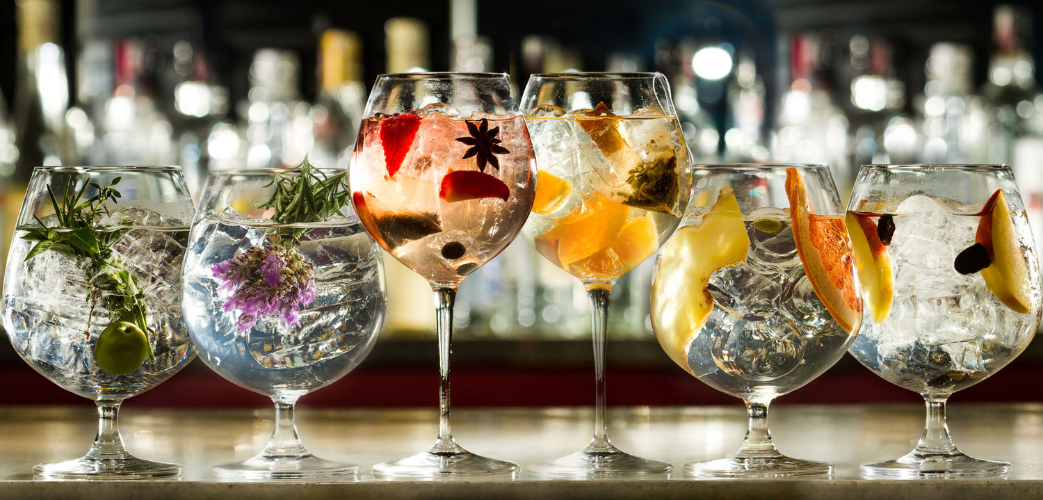 A GINcredible guide to hosting your own gin party - Craft Gin Club ...