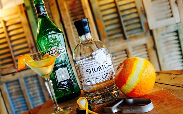 An ode to gin for World Poetry Day (plus a Martini to go with it ...