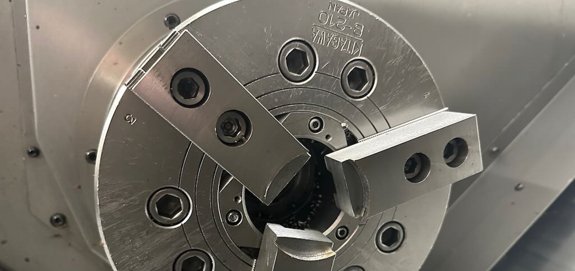 Okuma LU15-M Twin Turret CNC Turning Centre - High-Efficiency Machining ...