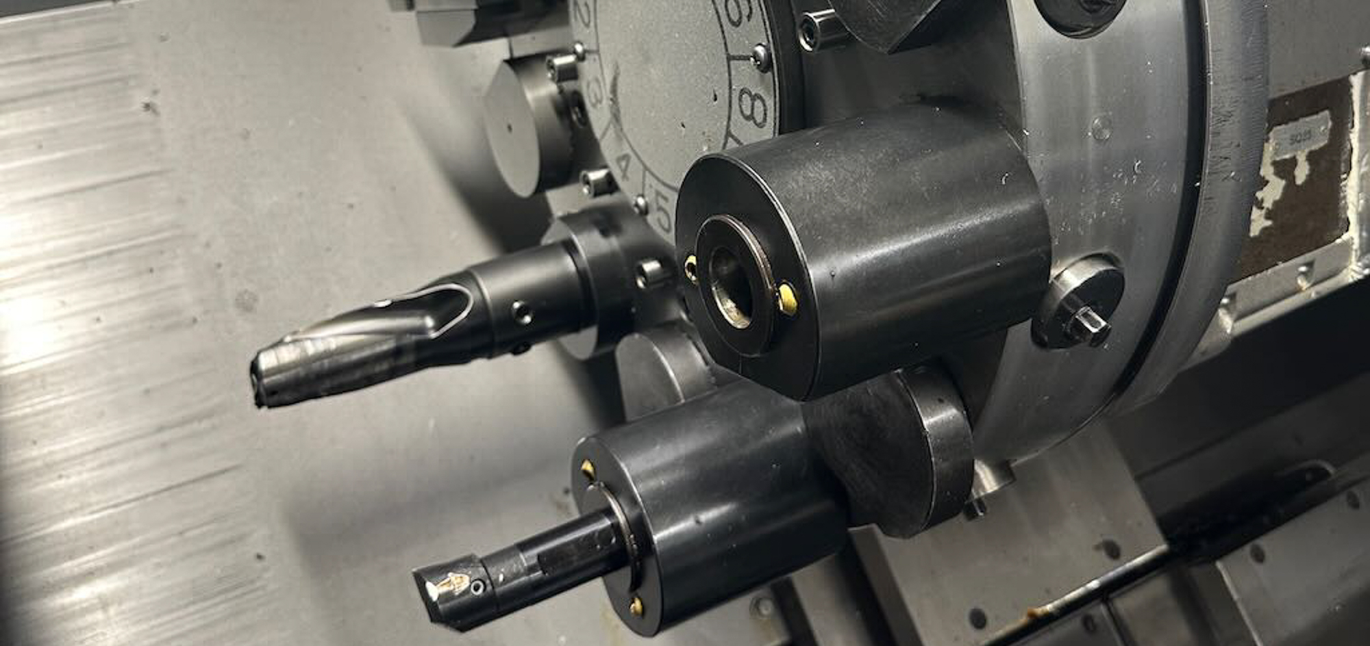 Okuma LU15-M Twin Turret CNC Turning Centre - High-Efficiency Machining ...