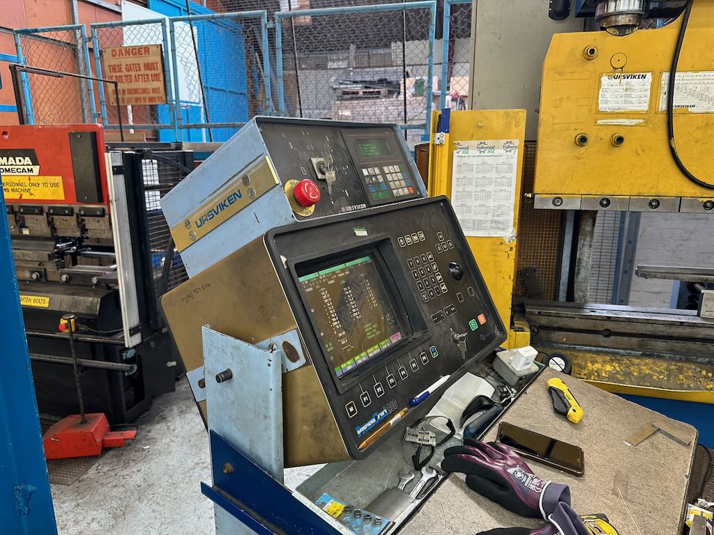 URSVIKEN Optima 160 31/255 6 Axis Hydraulic Pressbrake - Advanced ...