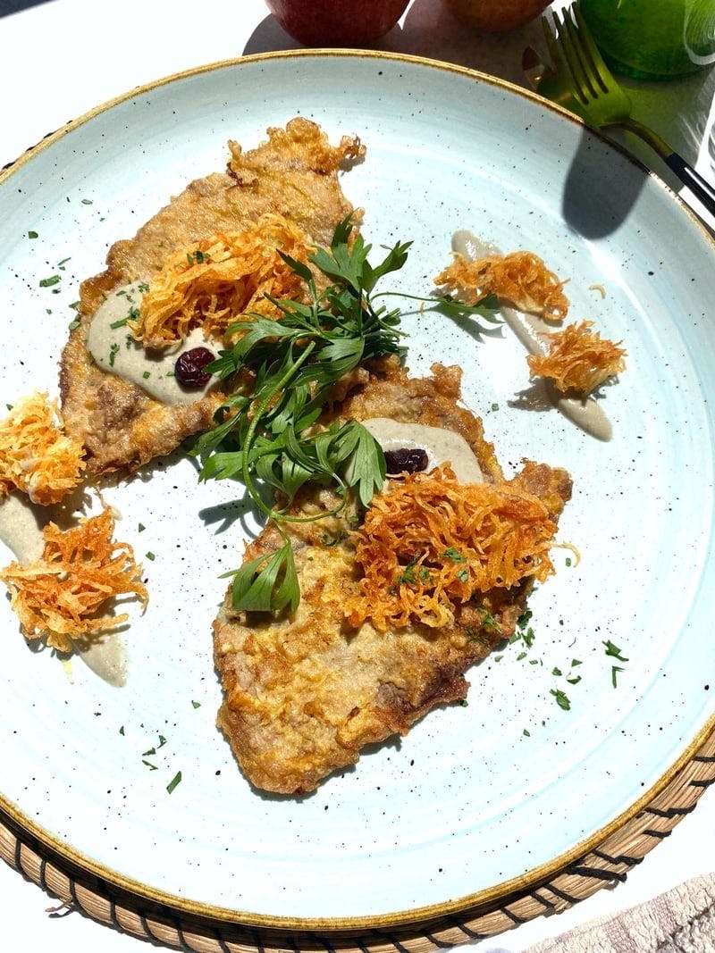 Veal fillets with Blue cheese sauce, “Escalopines de Ternera al ...