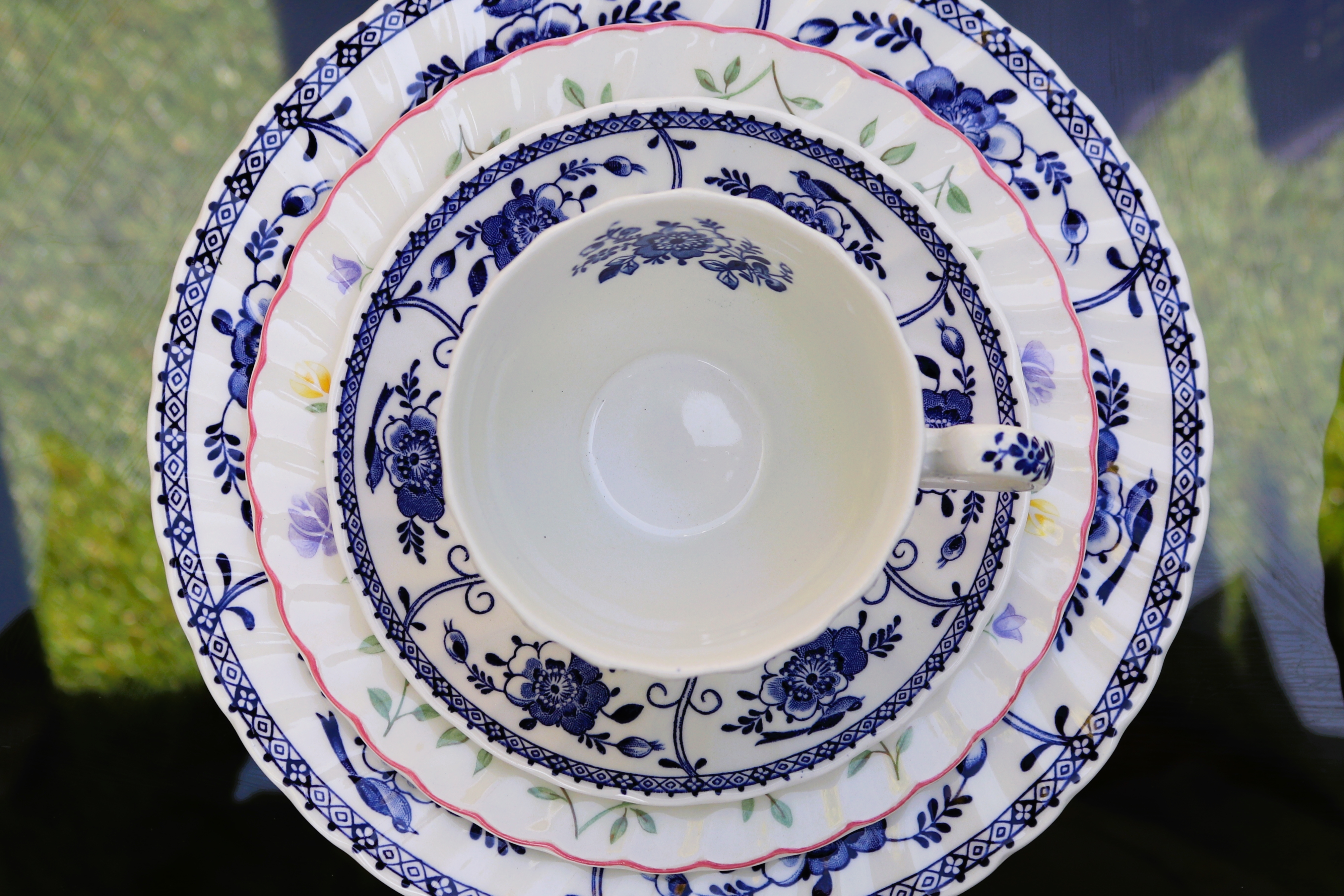 Johnson Brothers in Spring Time | Chinasearch Blog