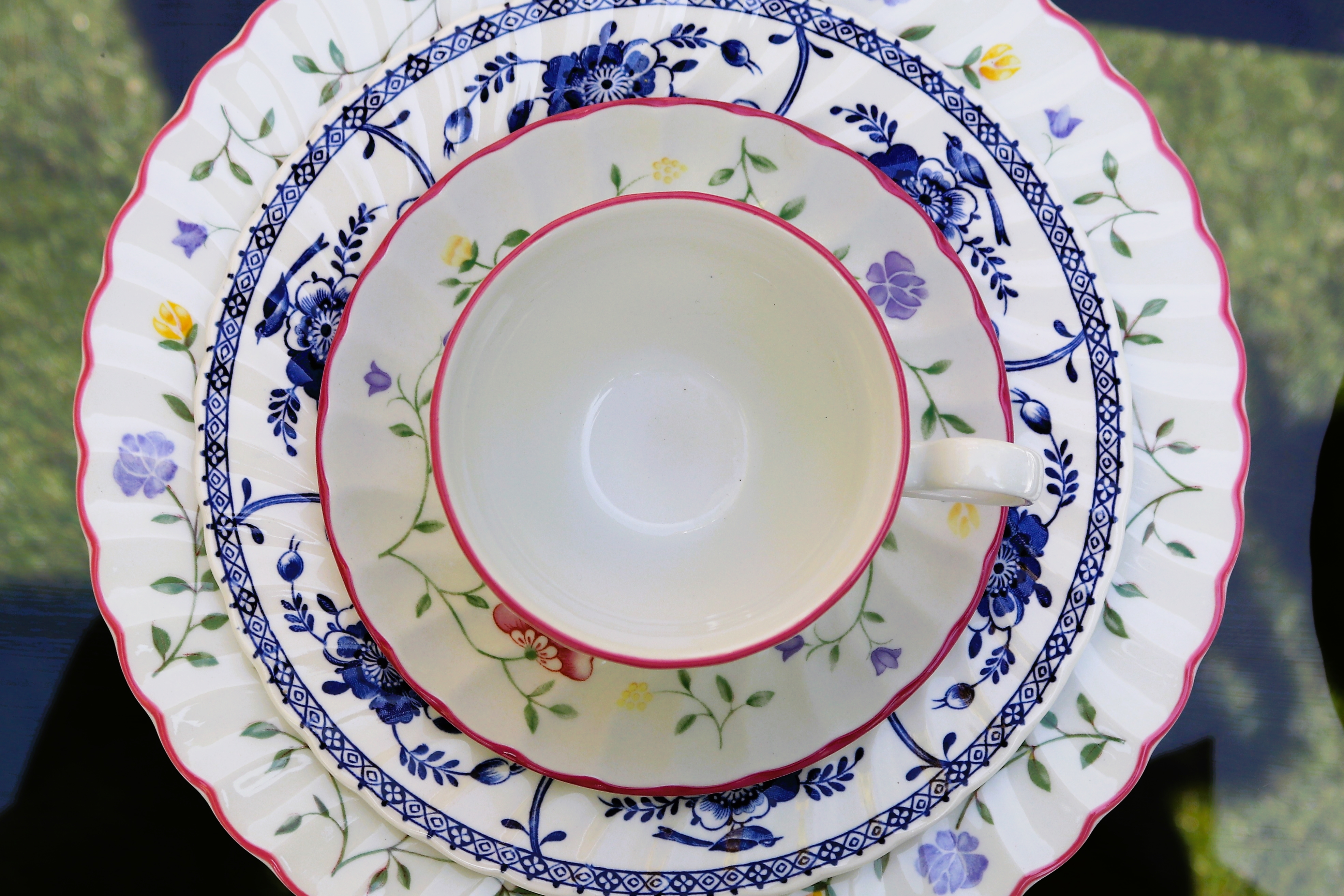Johnson Brothers in Spring Time | Chinasearch Blog