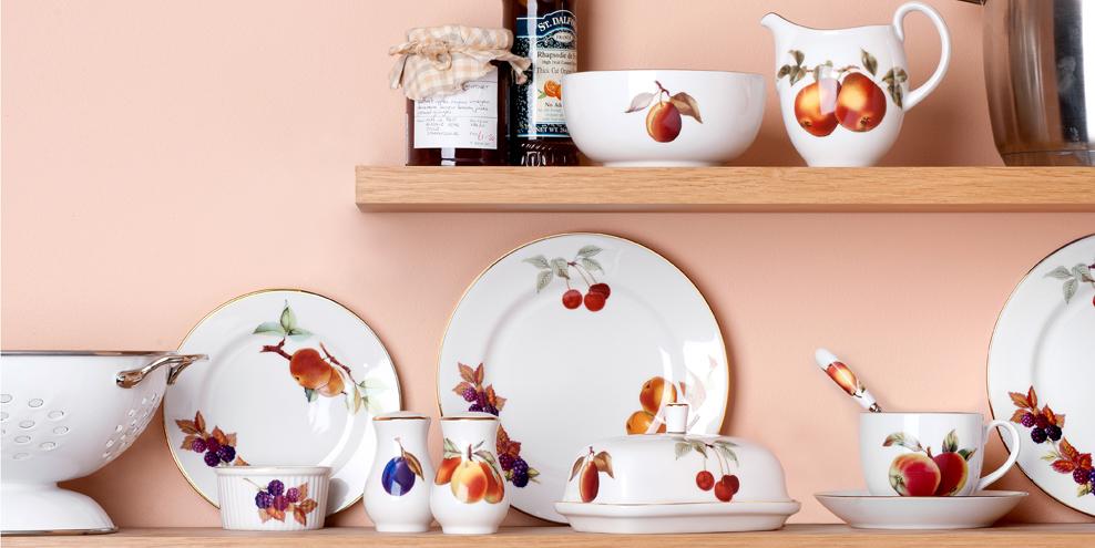 Royal Worcester Gold Evesham Round Casserole Shape 28 Size 1 Casserole ...