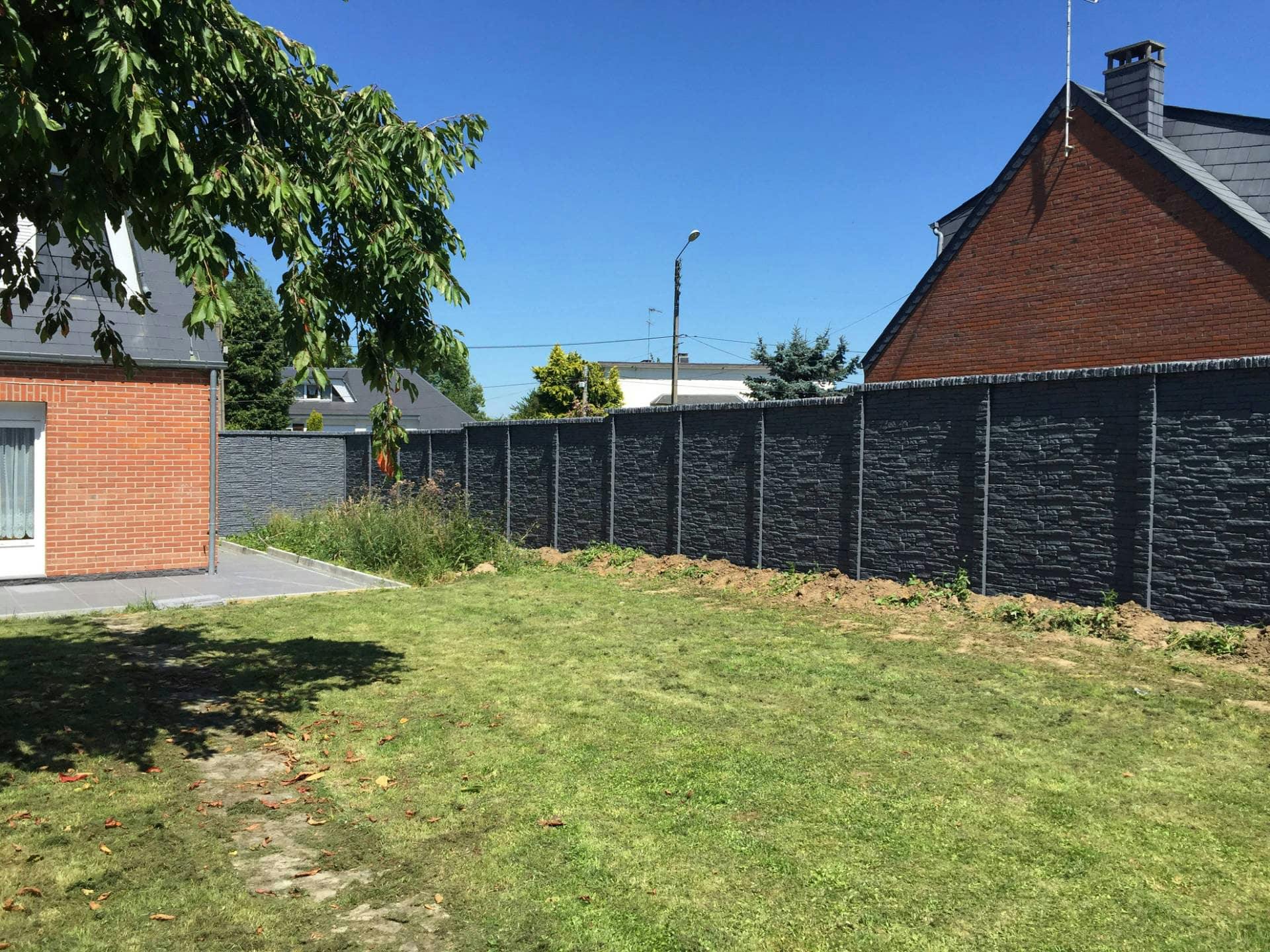 Opter pour une clôture en béton - découvrez tous les avantages