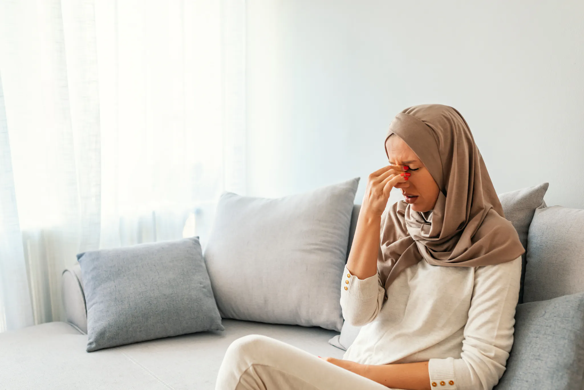 What is sun poisoning? Learn the symptoms, how it differs from sunburn ...